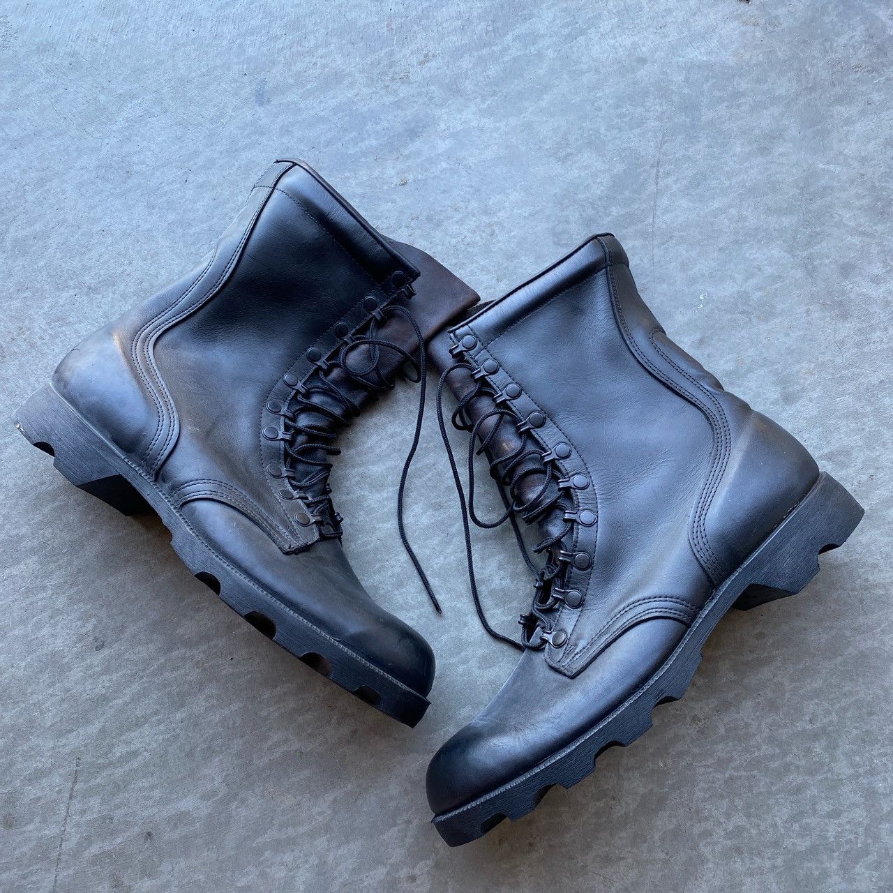 Vintage Vintage 1980s US Military Black Leather Combat Boots | Grailed
