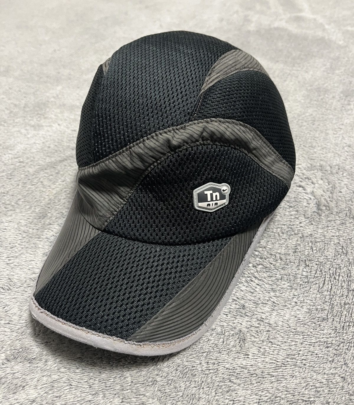 Nike × Nike ACG × Vintage Vintage Reflvective Nike Tn Cap 🥷 | Grailed