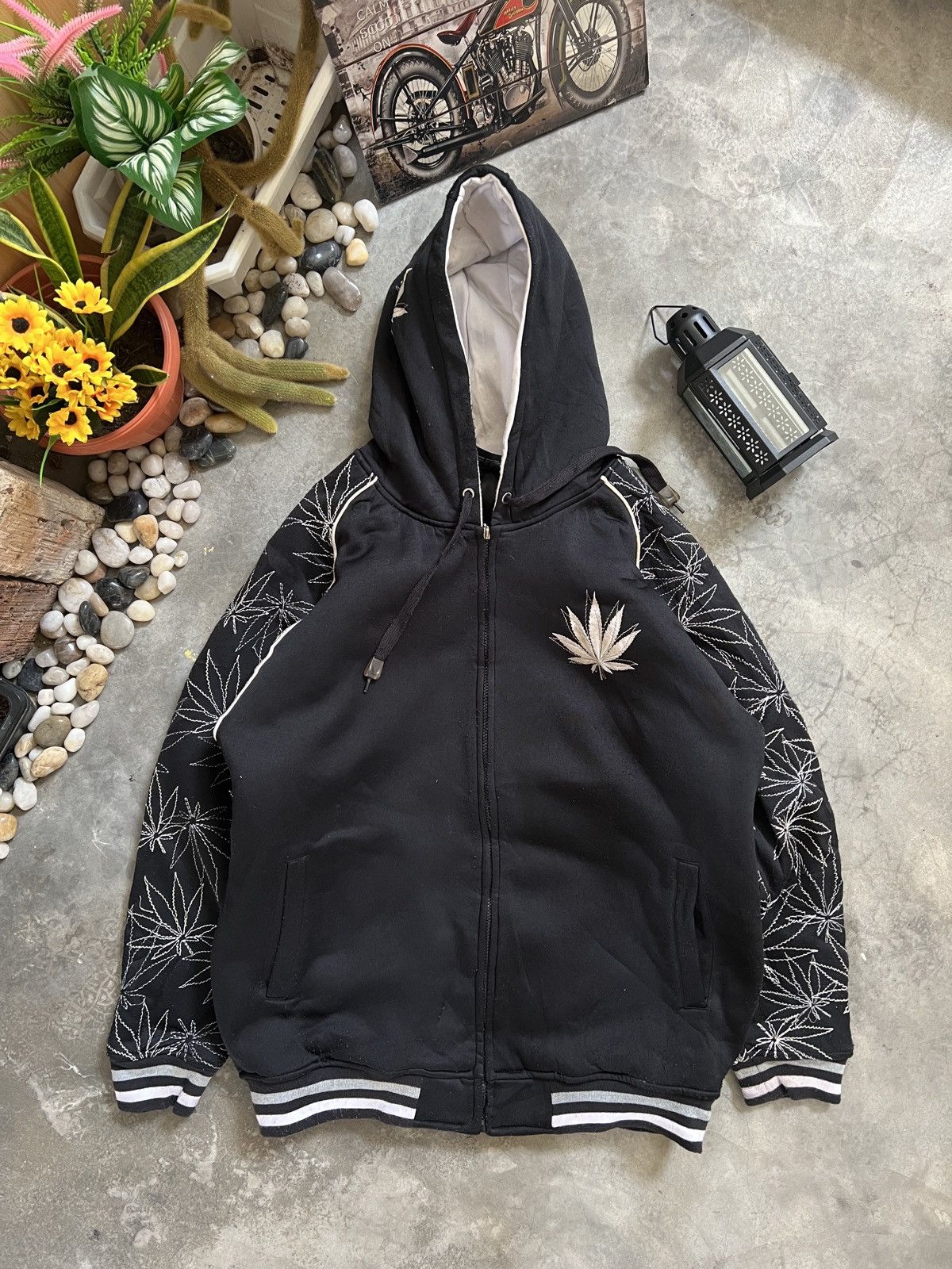 Streetwear × Vintage Vintage 🏴‍☠️ Marijuana Logo Overprint Hoodie ...