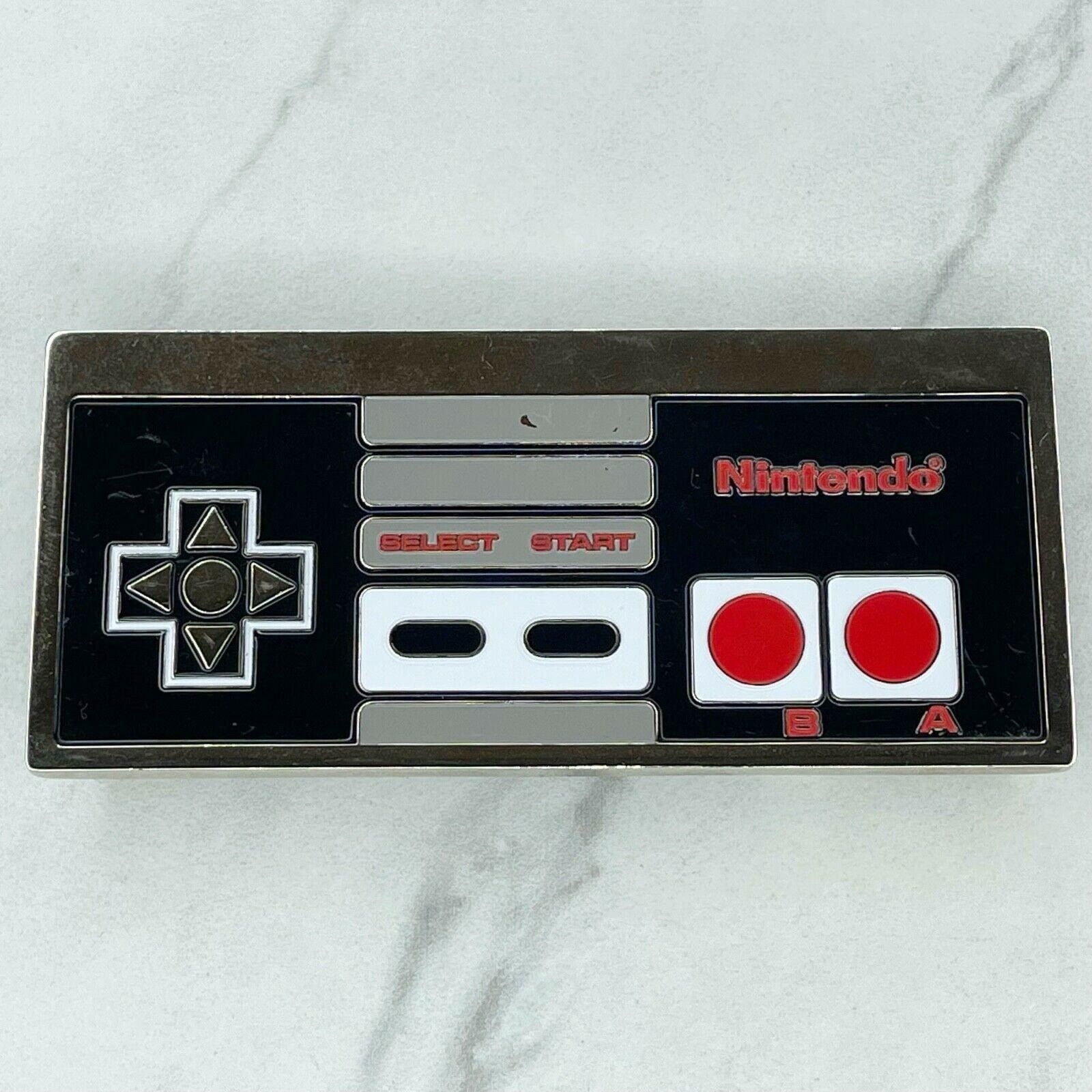 Nintendo × Vintage Nintendo Silver Tone 2003 NES Game Controller Belt ...