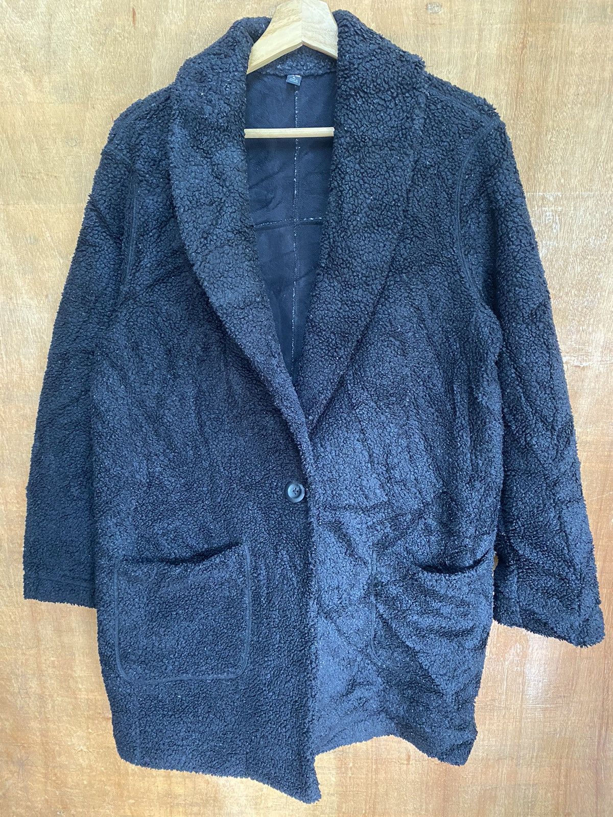 Japanese Brand × Uniqlo Uniqlo Deep Pile Fleece Cloak Jacket | Grailed
