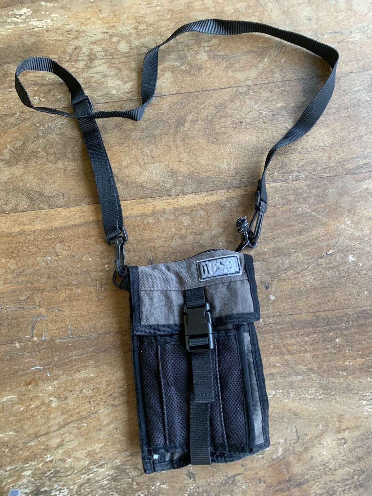 Diesel DIESEL SMALL SHOULDER BAG | Grailed