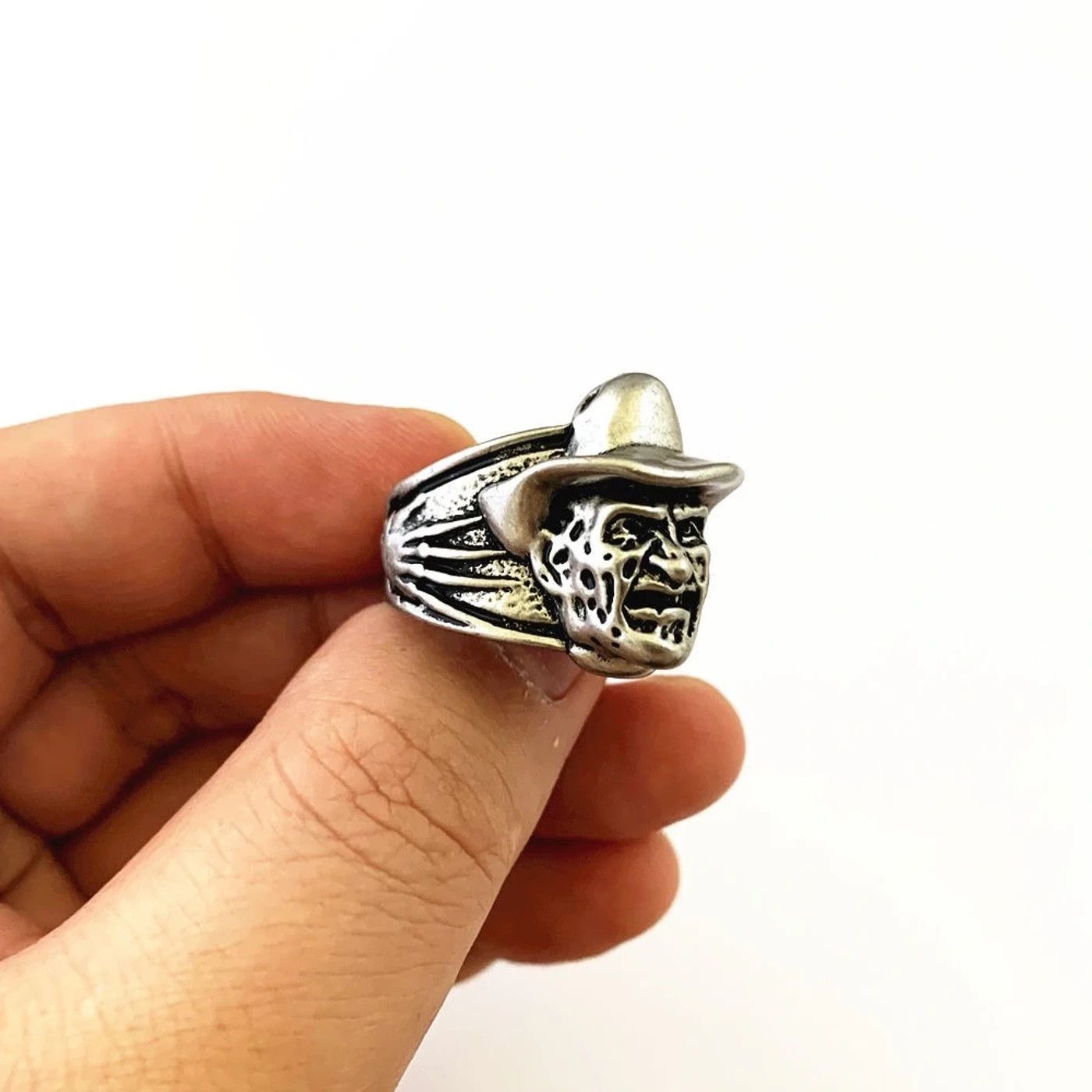 Jewelry × Streetwear 🔥 Freddy Krueger Ring Gothic Horror Jewelry Movie ...