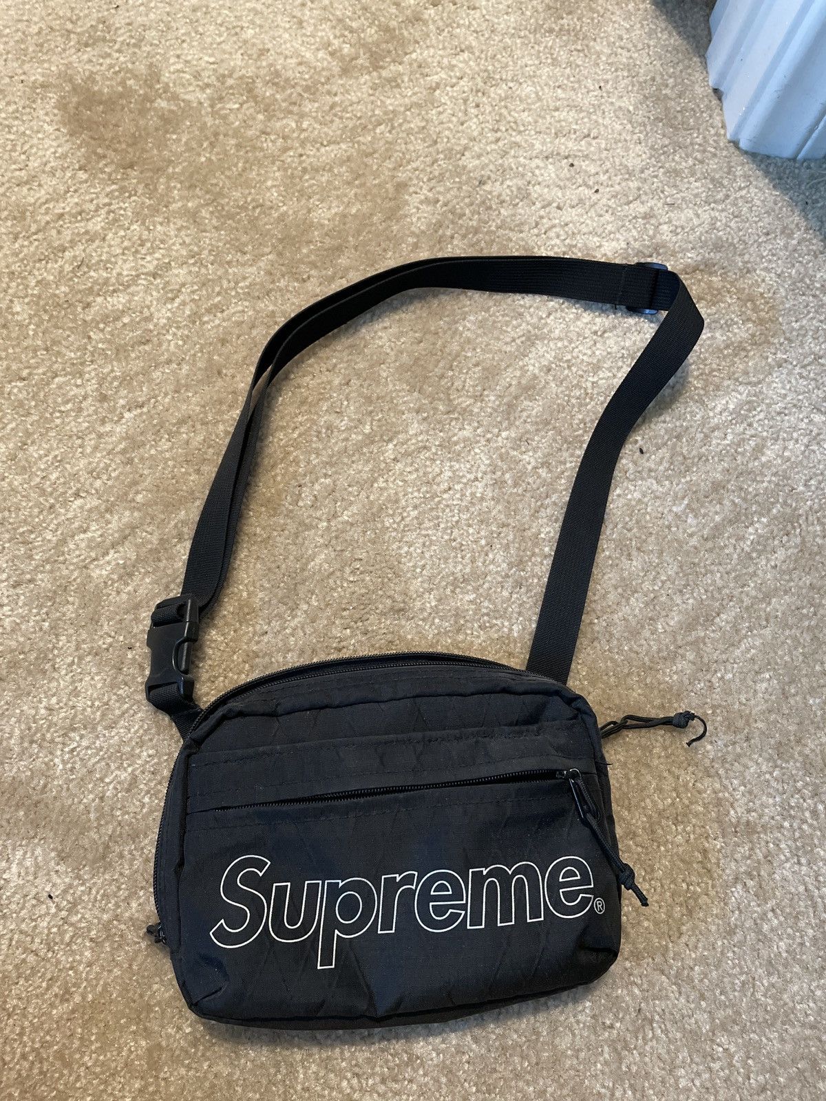 Supreme Supreme FW18 Shoulder Bag Black | Grailed