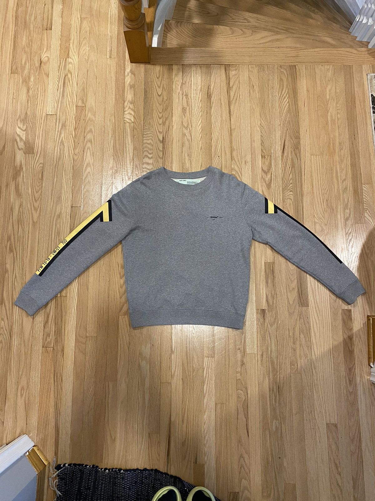 Off-White Off white - FW 18 arrow crewneck | Grailed