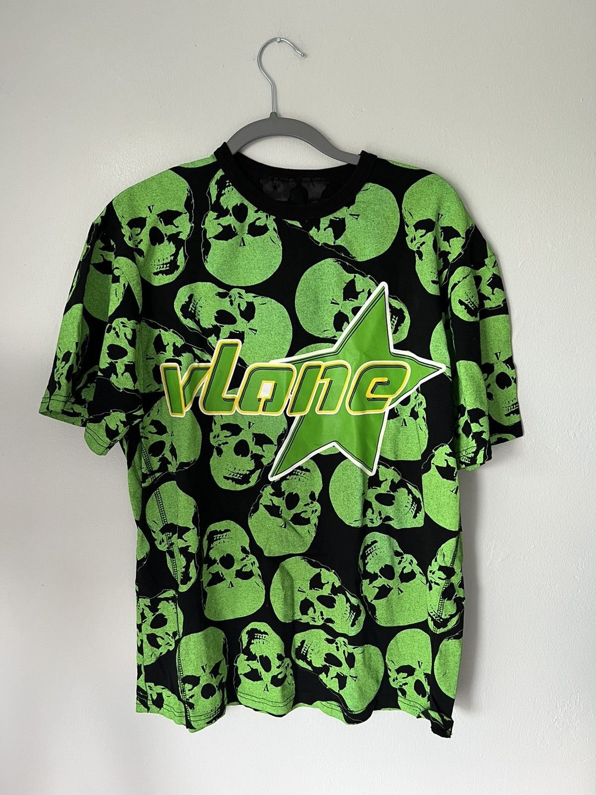 Vlone *RARE* Vlone Skull Pile Miami Pop-up Tee | Grailed