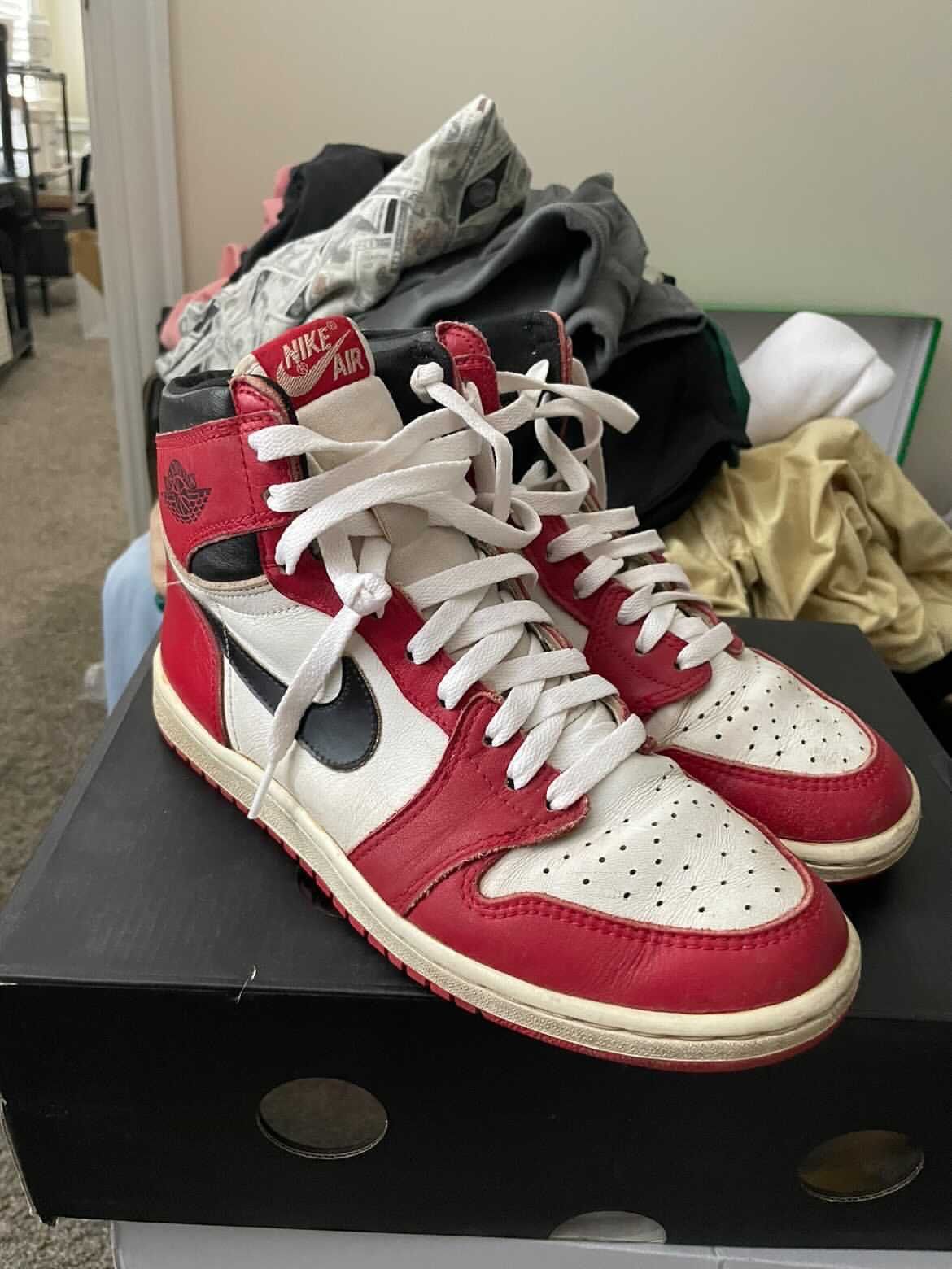 Nike 1985 Air Jordan 1 Chicago | Grailed