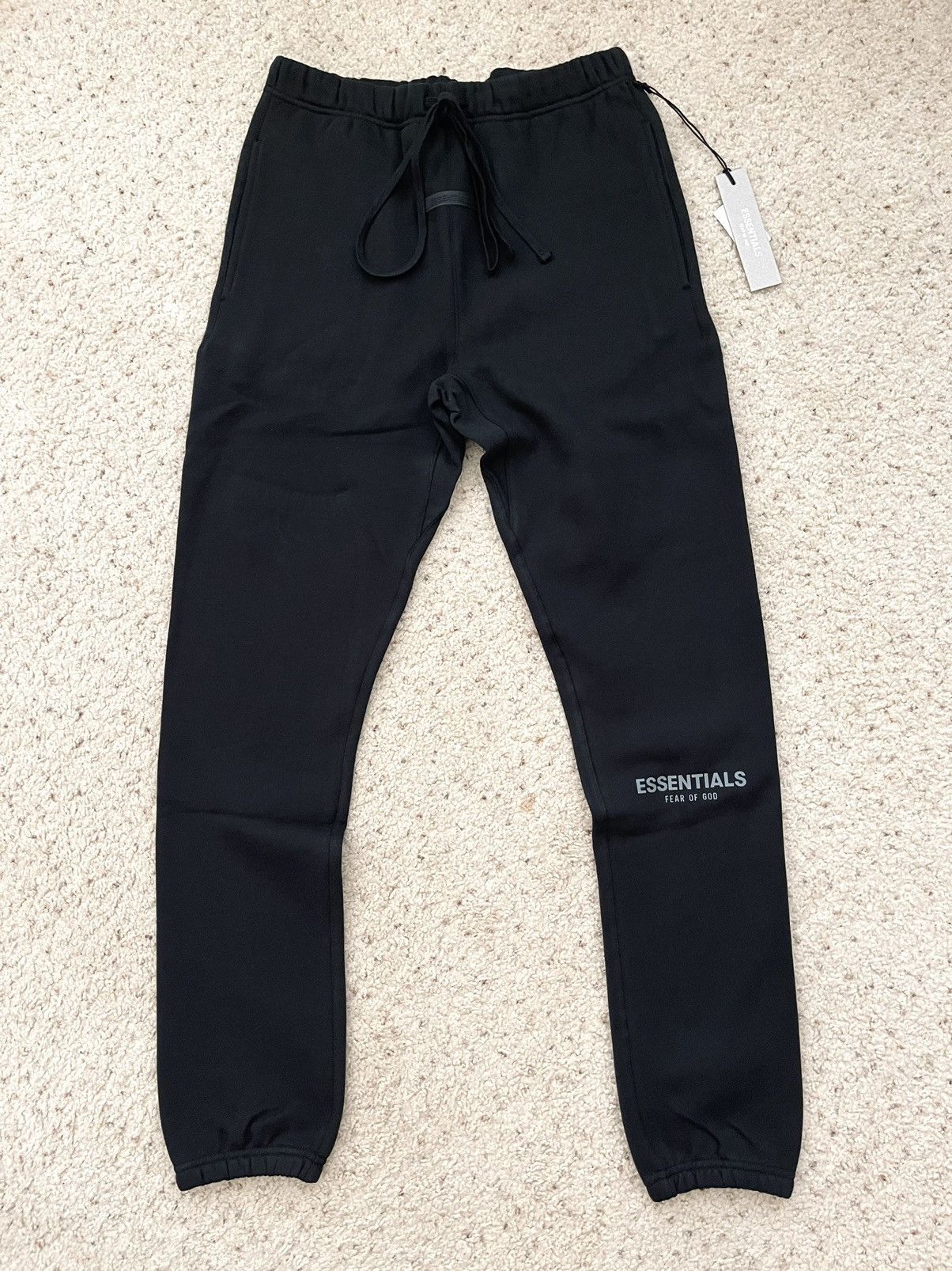 Fear of God Fear of God Essentials Sweatpants Black FW21 size M | Grailed
