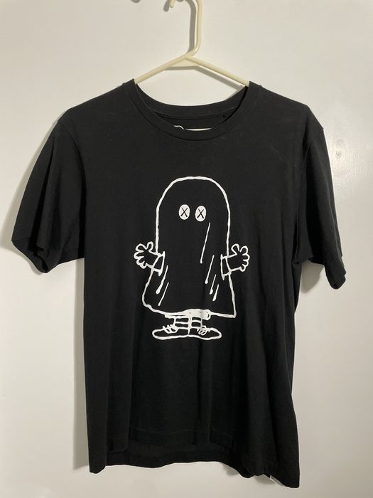 Uniqlo KAWS Peanuts Uniqlo Spooky Ghost Tee (Halloween) | Grailed