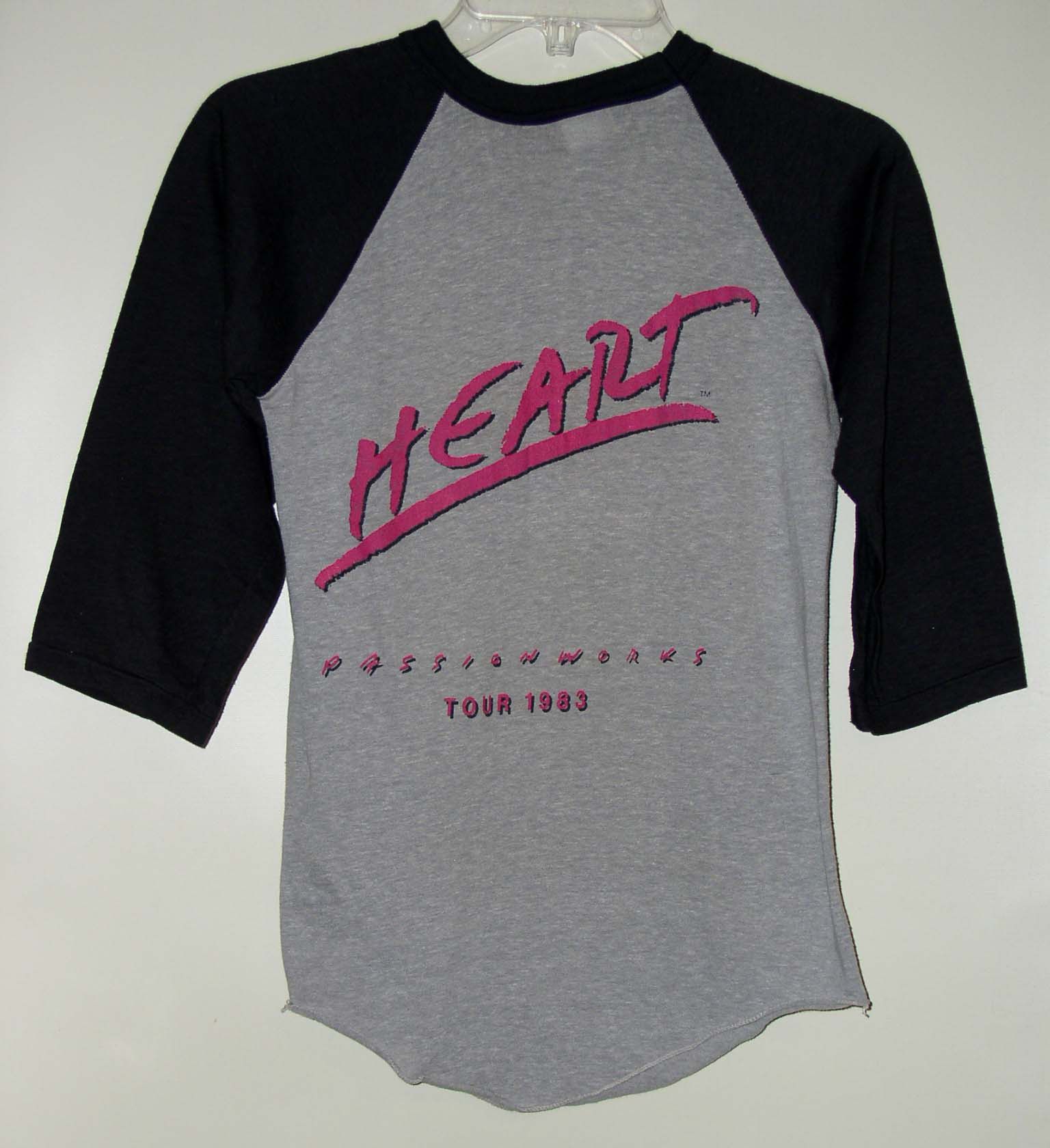 Rare × Tour Tee × Vintage HEART CONCERT TOUR RAGLAN JERSEY SHIRT 1983 ...