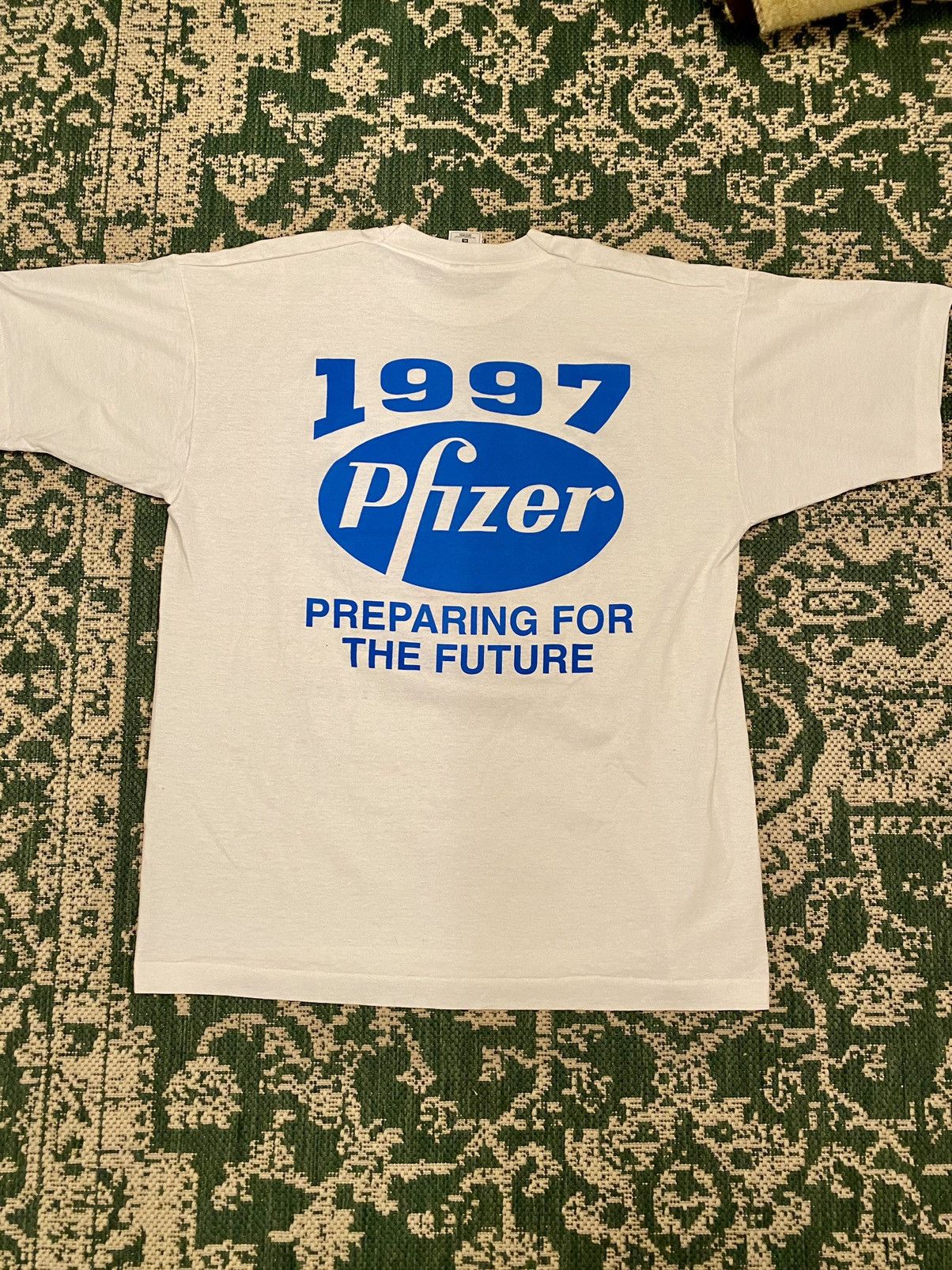 Fruit Of The Loom × Vintage Vintage Rare Pfizer t-shirt | Grailed