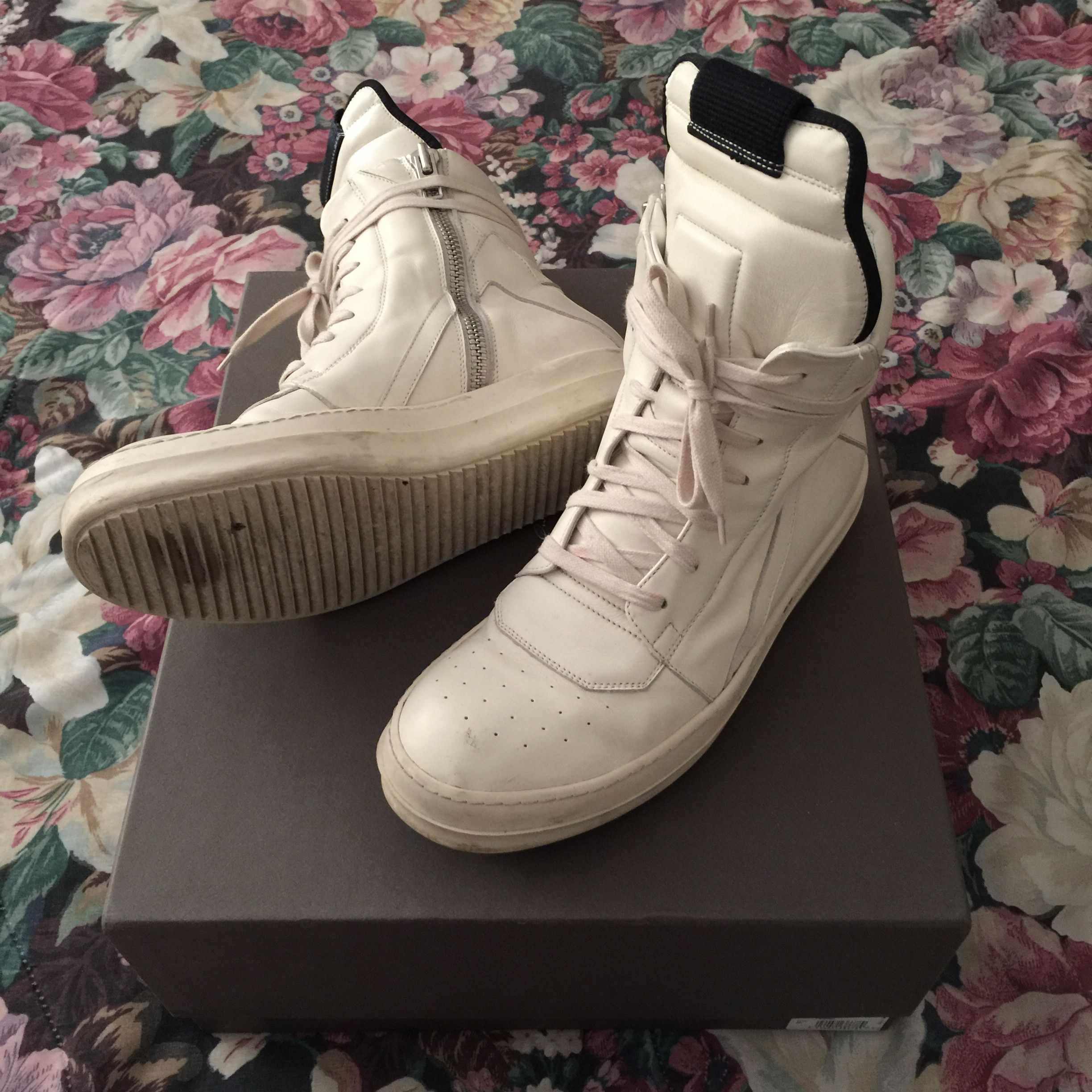 Rick Owens White Geobaskets | Grailed