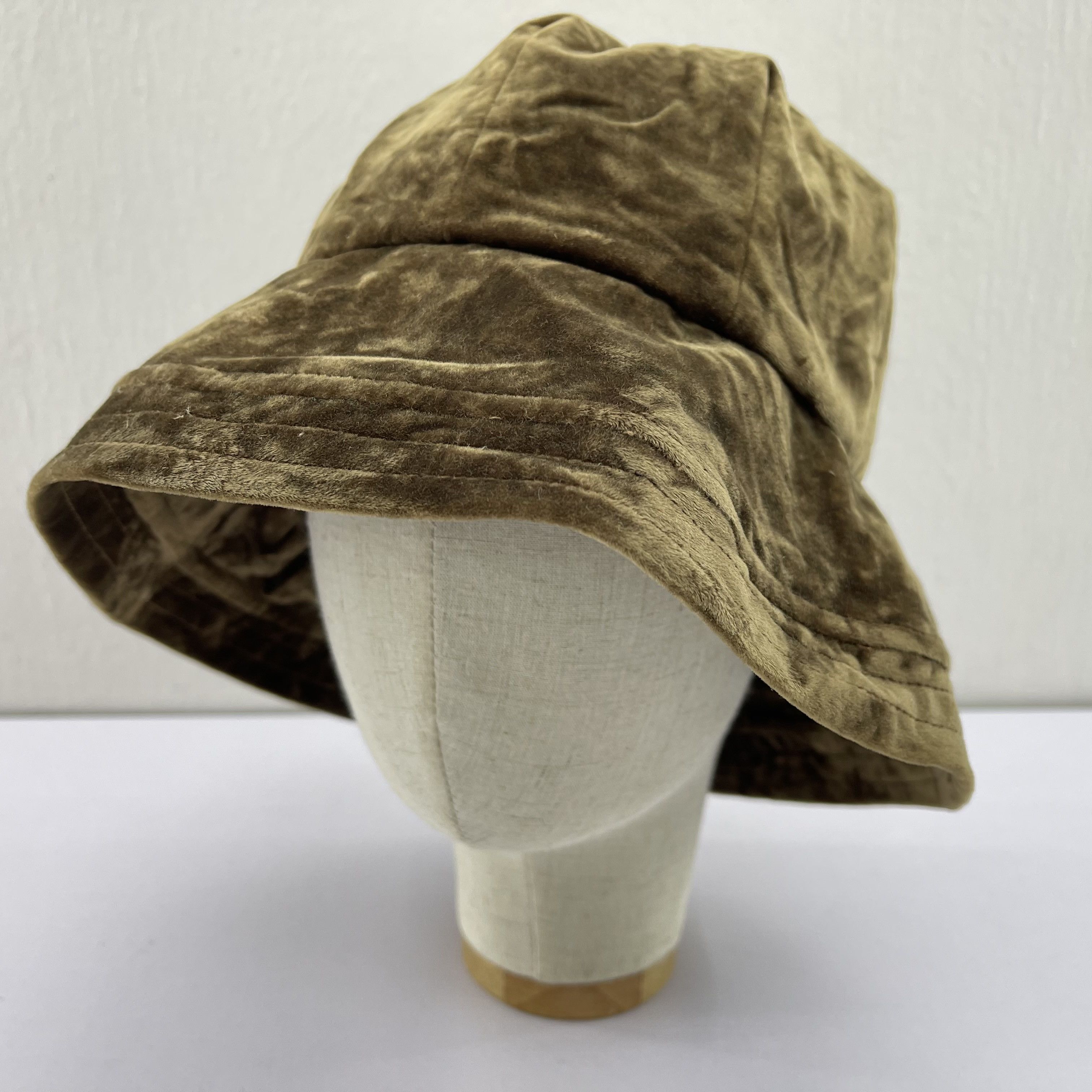 Streetwear Elle Paris Velvet Nice Design Bucket Hats- BH1219 | Grailed