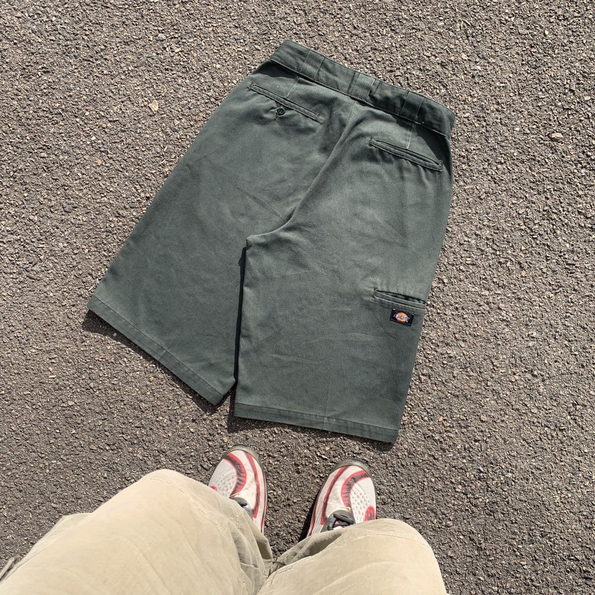 Vintage Vintage Dickies 90s Loose Fit Baggy Rap Shorts Olive y2k 30 ...