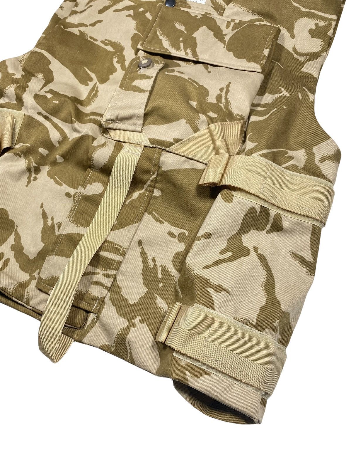 Military × Vintage British Military Desert DPM Camo Flak Vest | Grailed