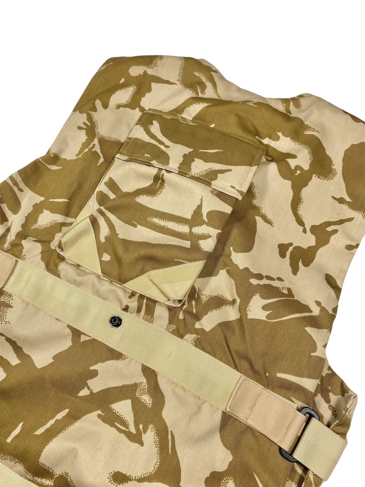 Military × Vintage British Military Desert DPM Camo Flak Vest | Grailed