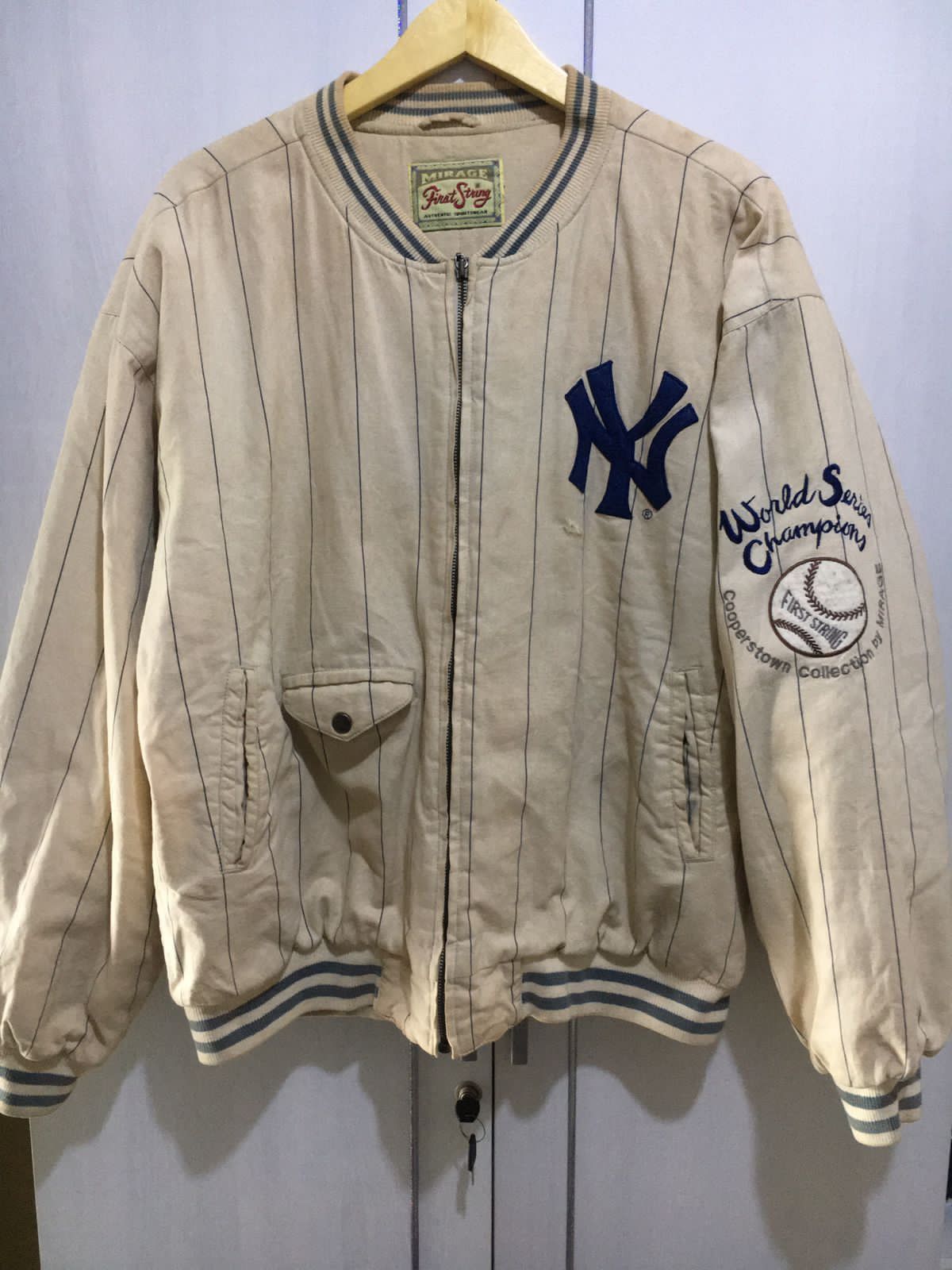 Mirage × Vintage Mirage first string x new york yankess reversible ...