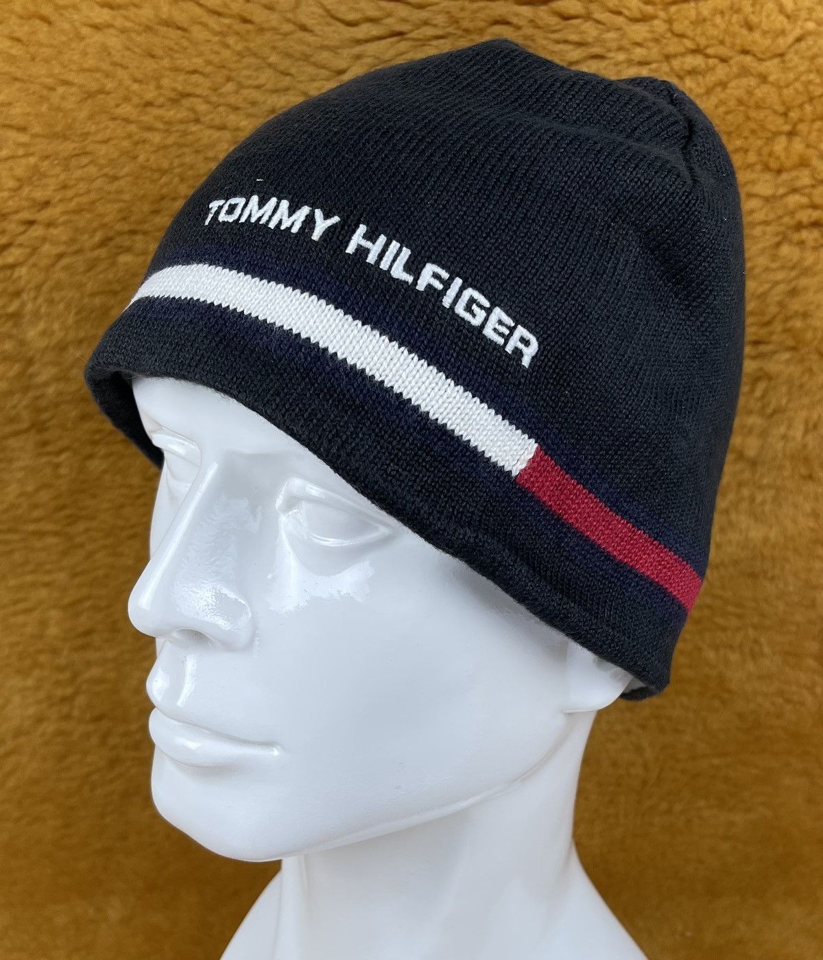 Tommy Hilfiger tommy hilfiger beanie hat snow cap | Grailed