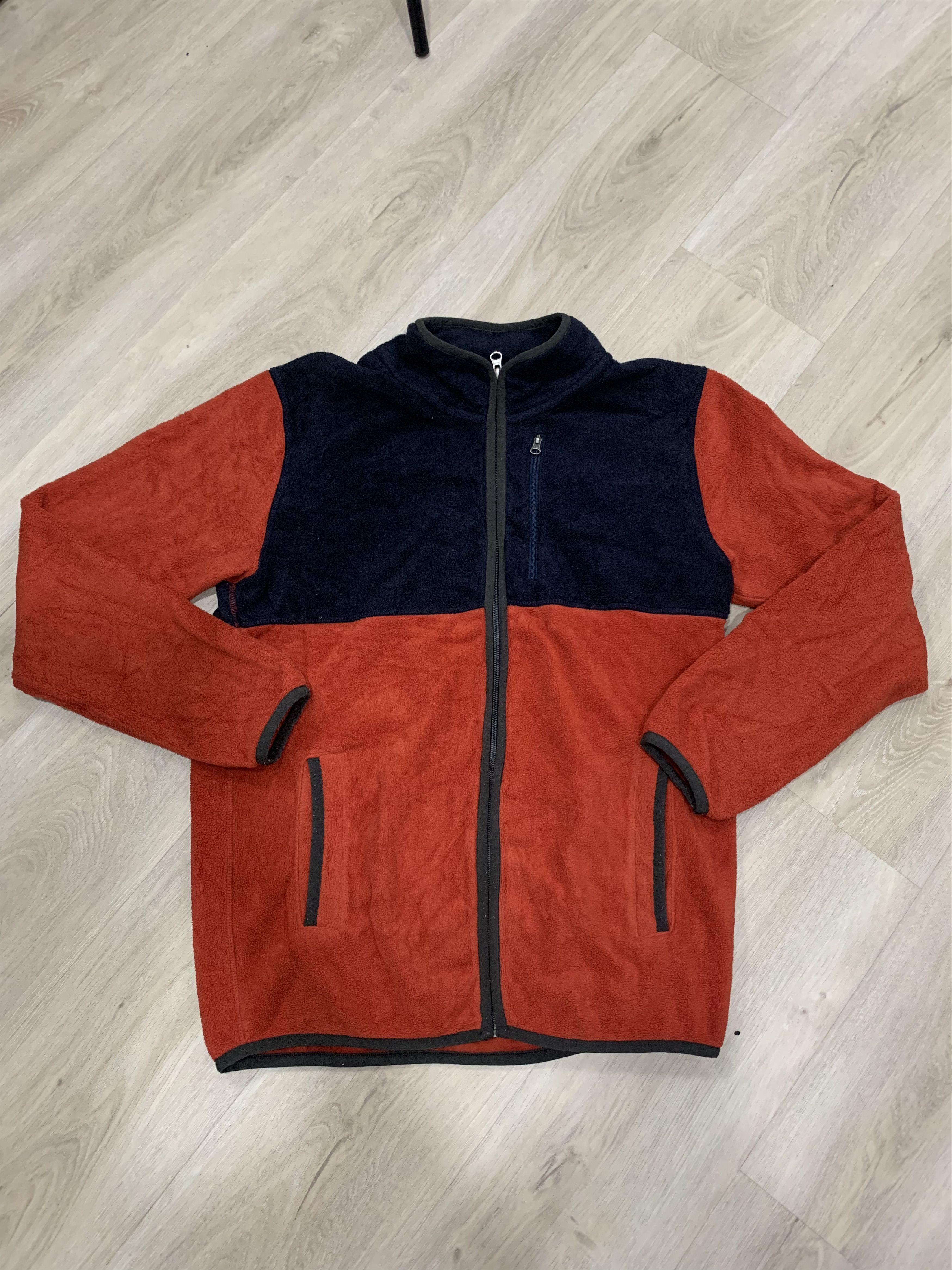 Uniqlo Uniqlo two tone fleece jacket | Grailed