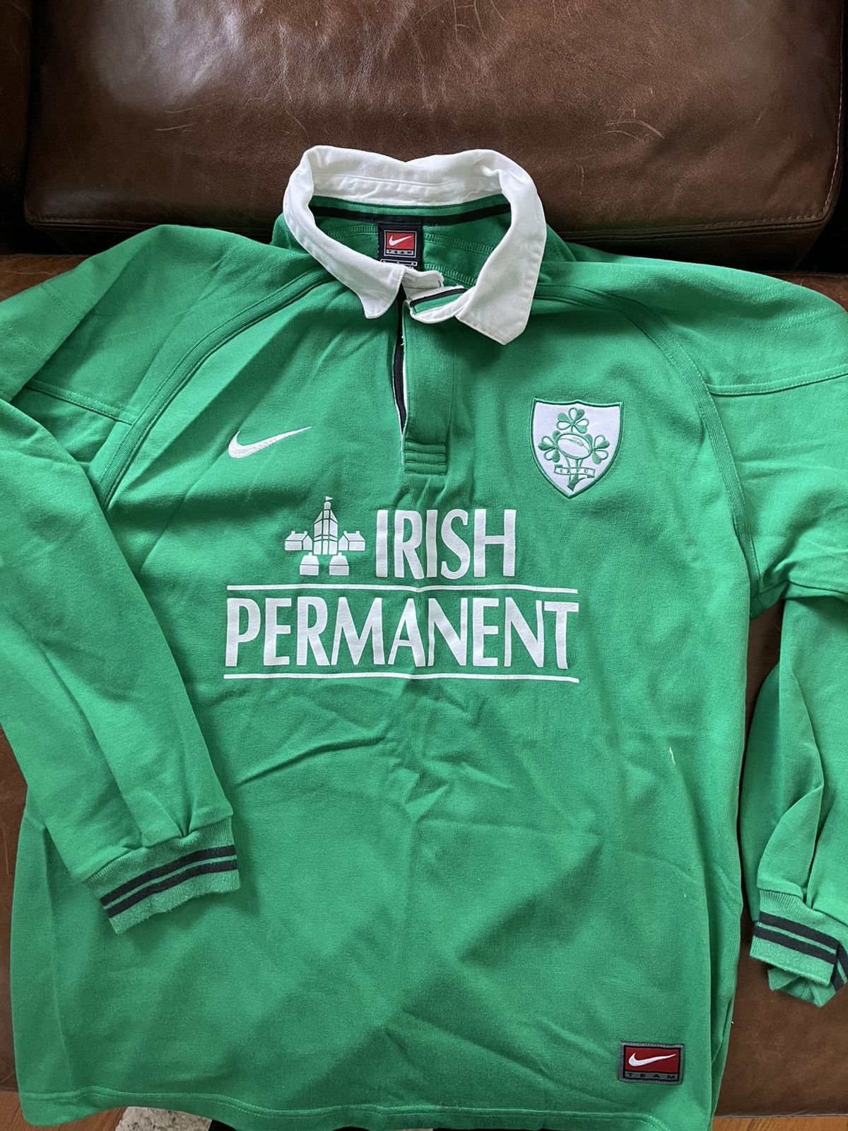 Nike × Vintage 90s Nike Team Ireland Irish Permanent Green Rugby Shirt ...