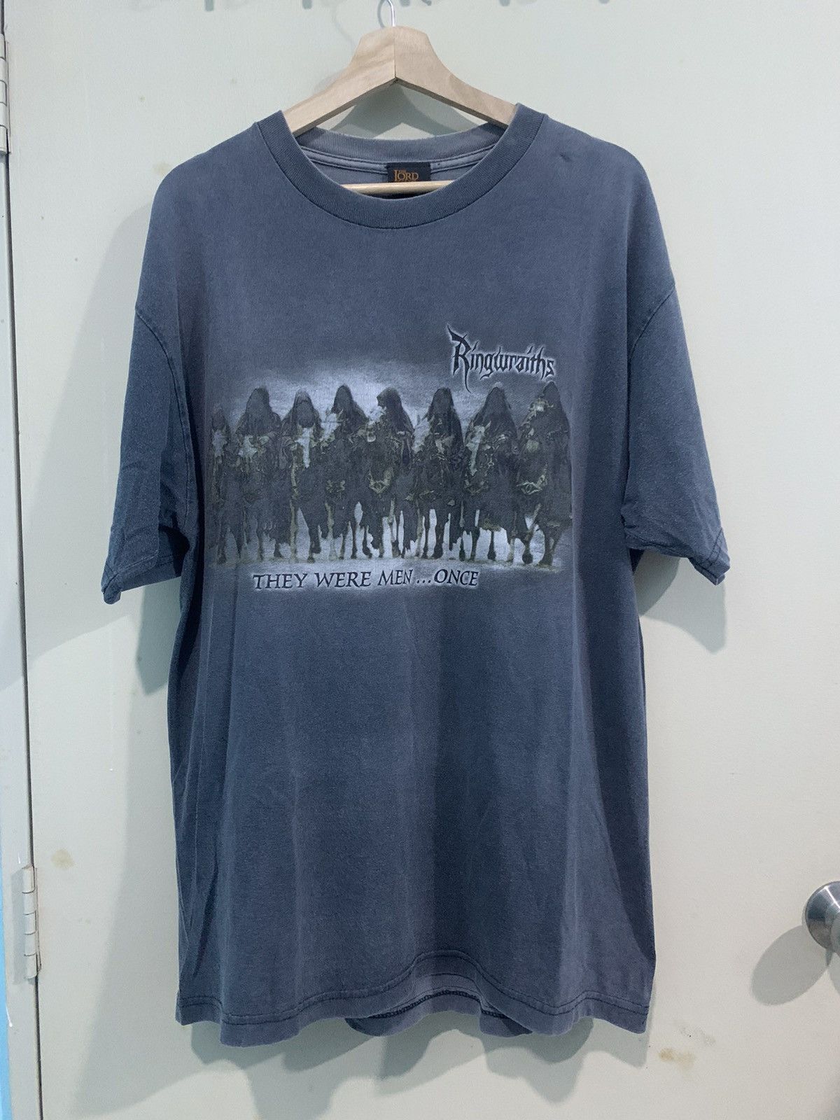 Movie × Vintage Vintage Sunfaded Lord Of The Rings 2001 Ringwraiths ...