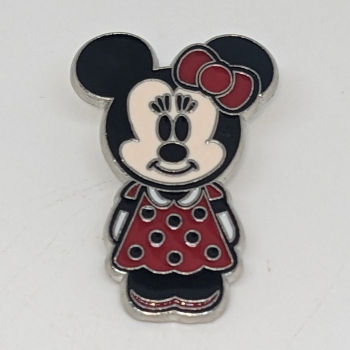 Disney Cute Minnie Mouse enamel Disney pin | Grailed