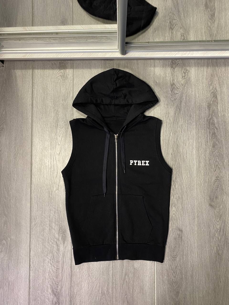 Pyrex Vision × Virgil Abloh Vintage vest Pyrex big logo Virgil Abloh ...