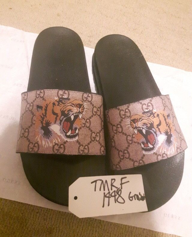Gucci GG Supreme Tiger Slides | Grailed