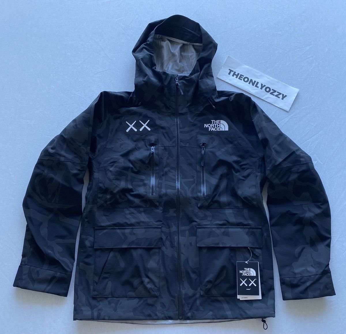 Kaws × The North Face The North Face x Kaws Freeride Jacket TNF ...