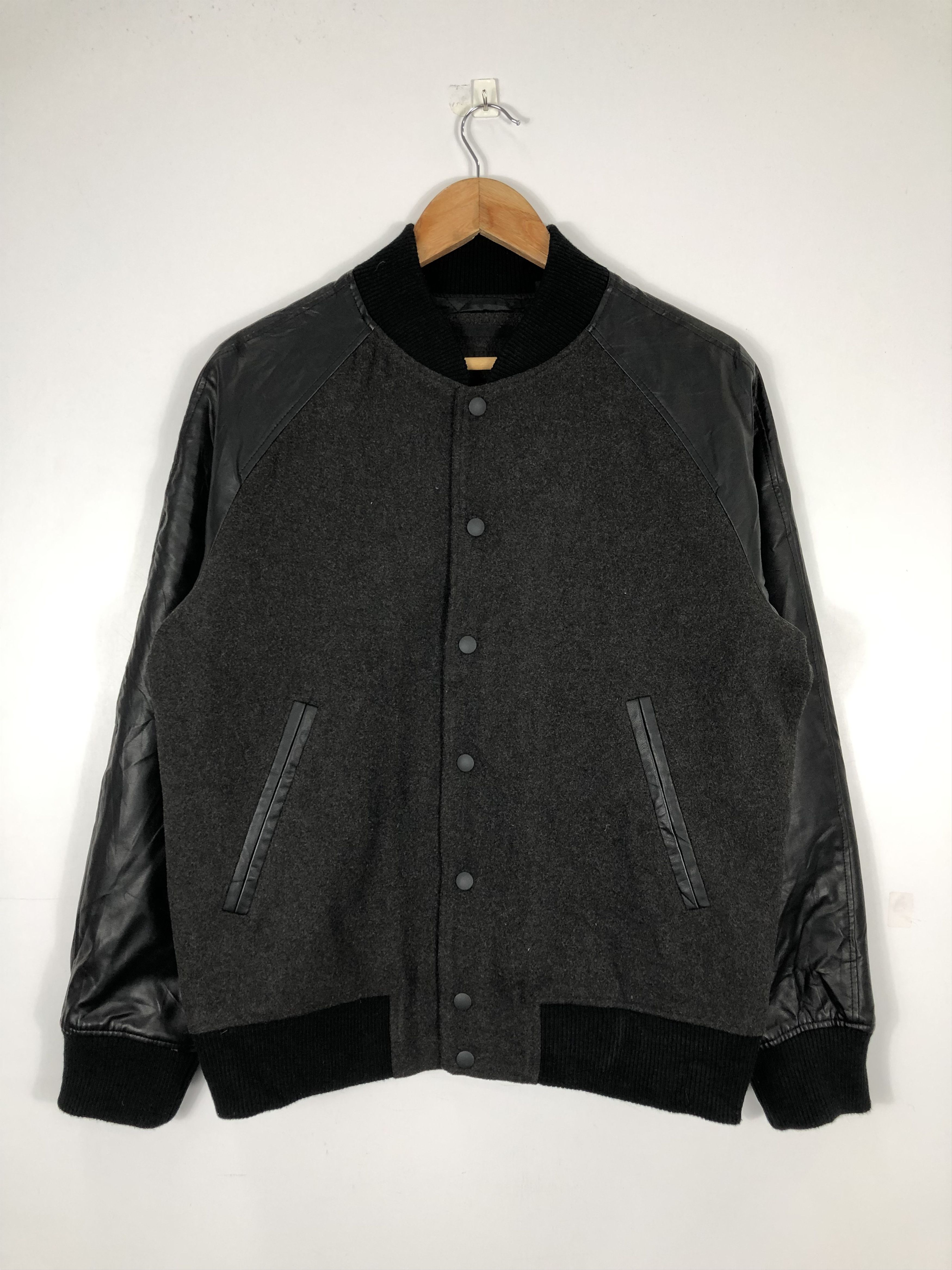 Uniqlo × Varsity Jacket Uniqlo Varsity Jacket Syhntetic Leather Sleeve ...