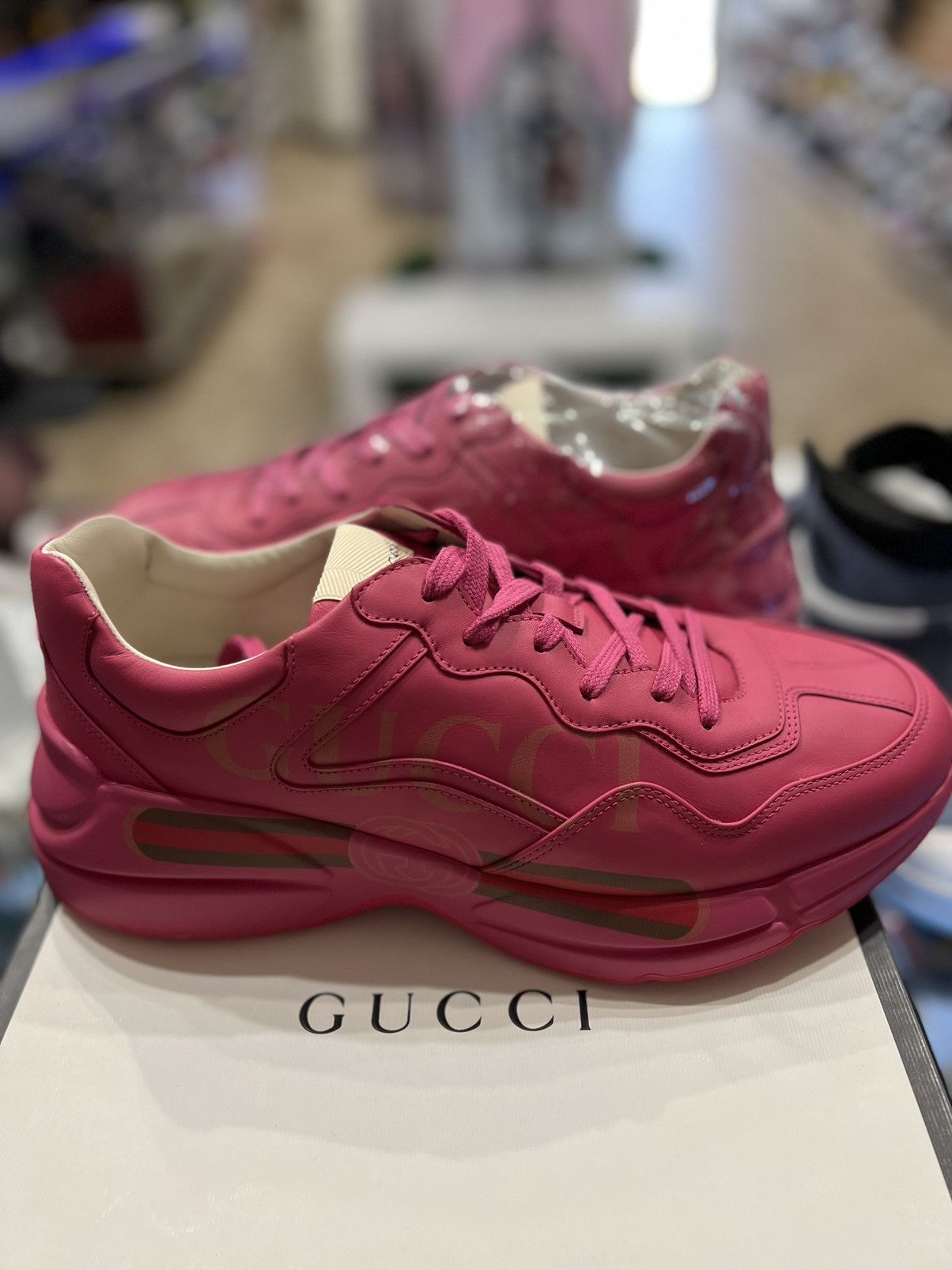 Gucci Gucci Rython Pink Bar Logo | Grailed