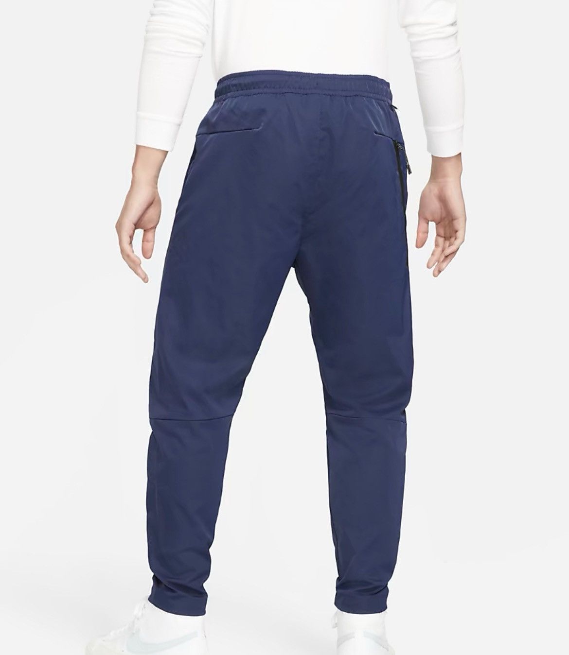 Nike Mens nike commuter tech essentials pants | Grailed