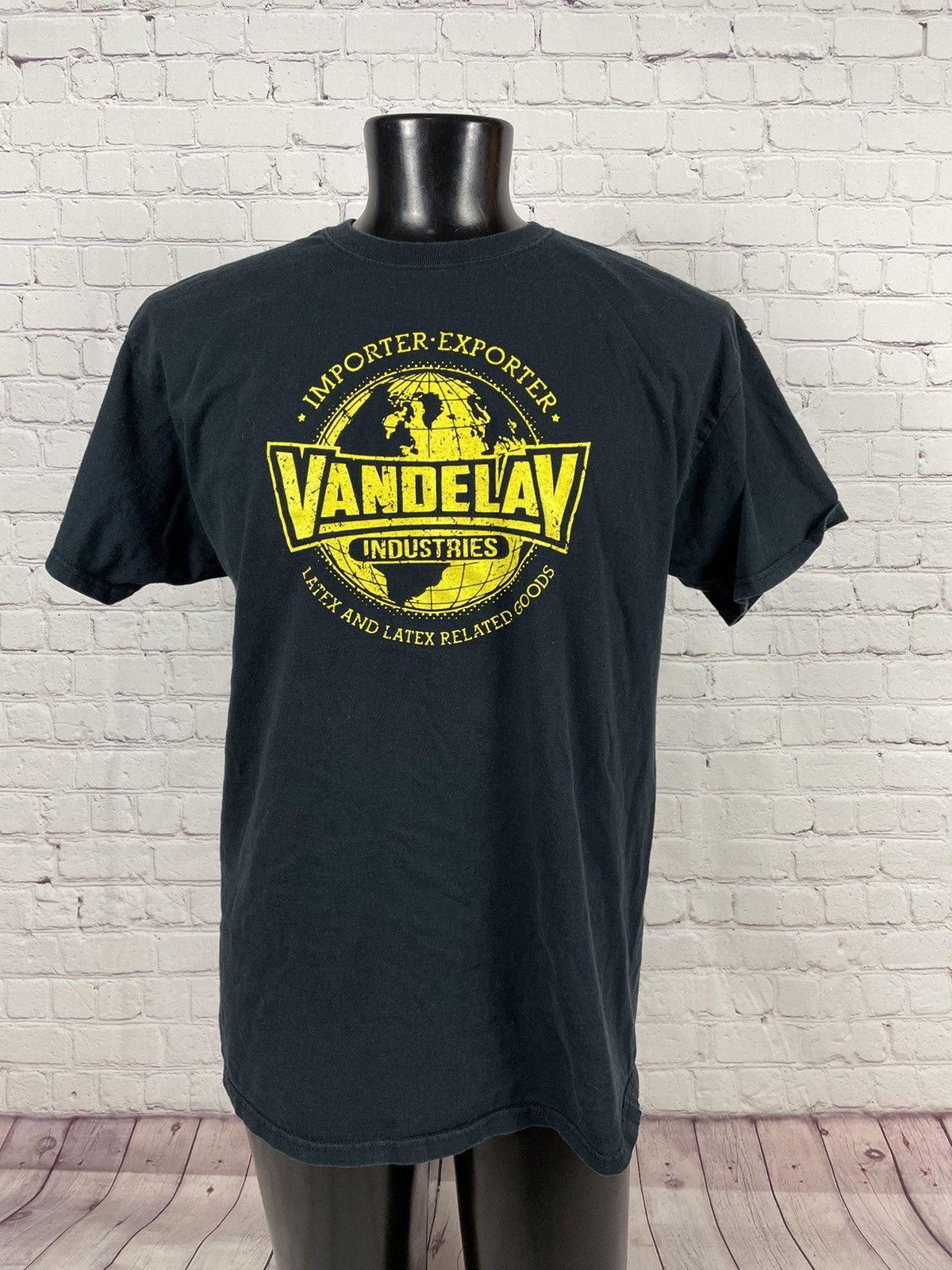 Movie Vandelay Industries, Seinfeld, George Costanza, Size Large | Grailed
