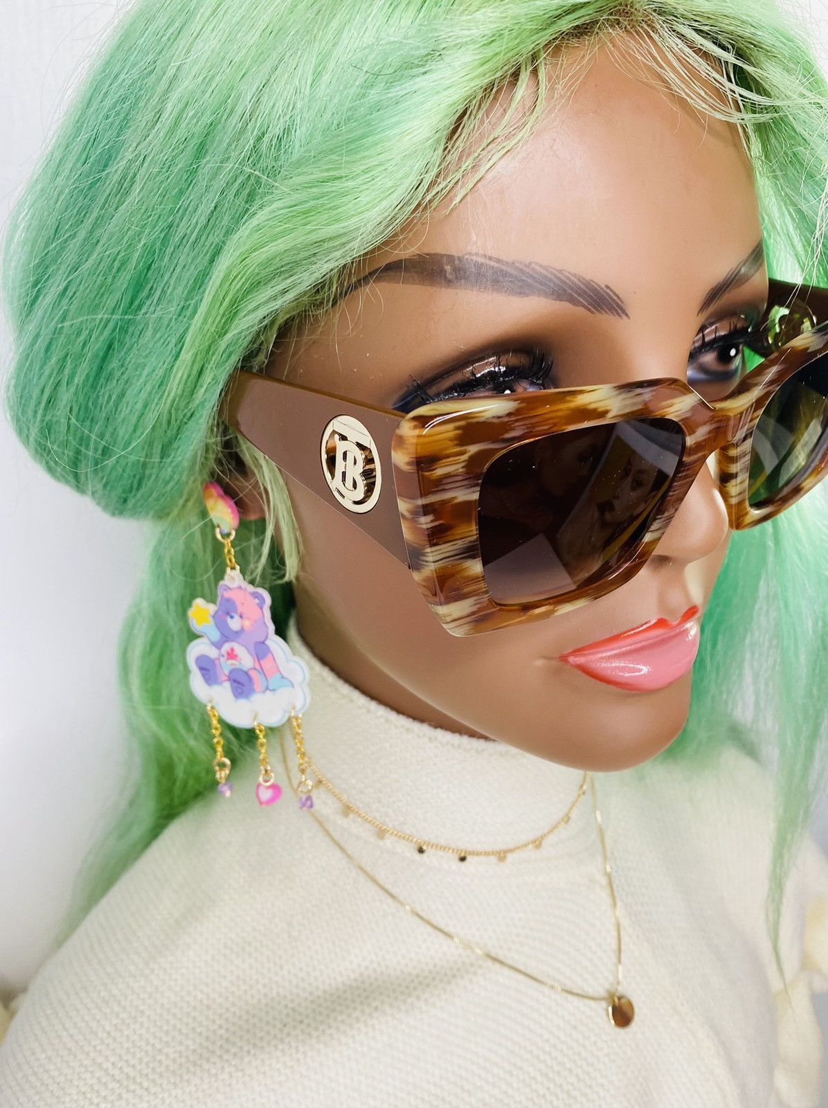 Burberry sunglasses 2013 store