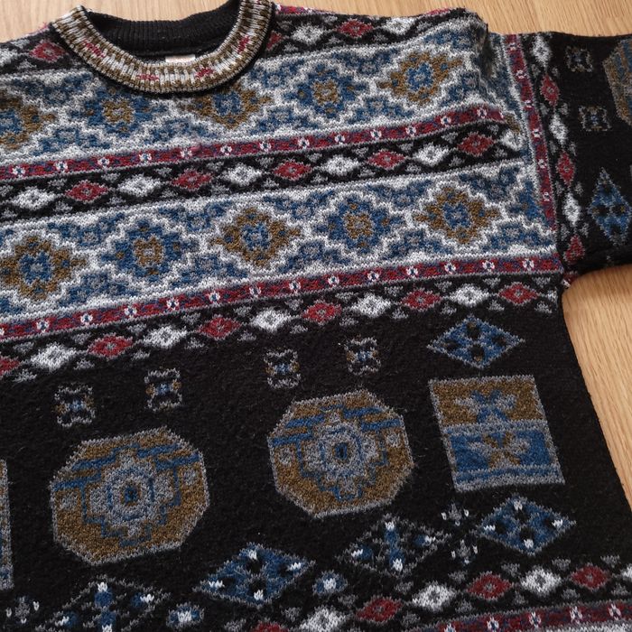 Vintage Vintage heavy turkish sweater pattern M | Grailed