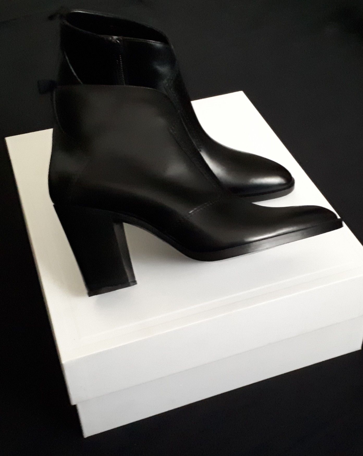 Celine celine pages 85 boots 20fw (Final price drop) | Grailed