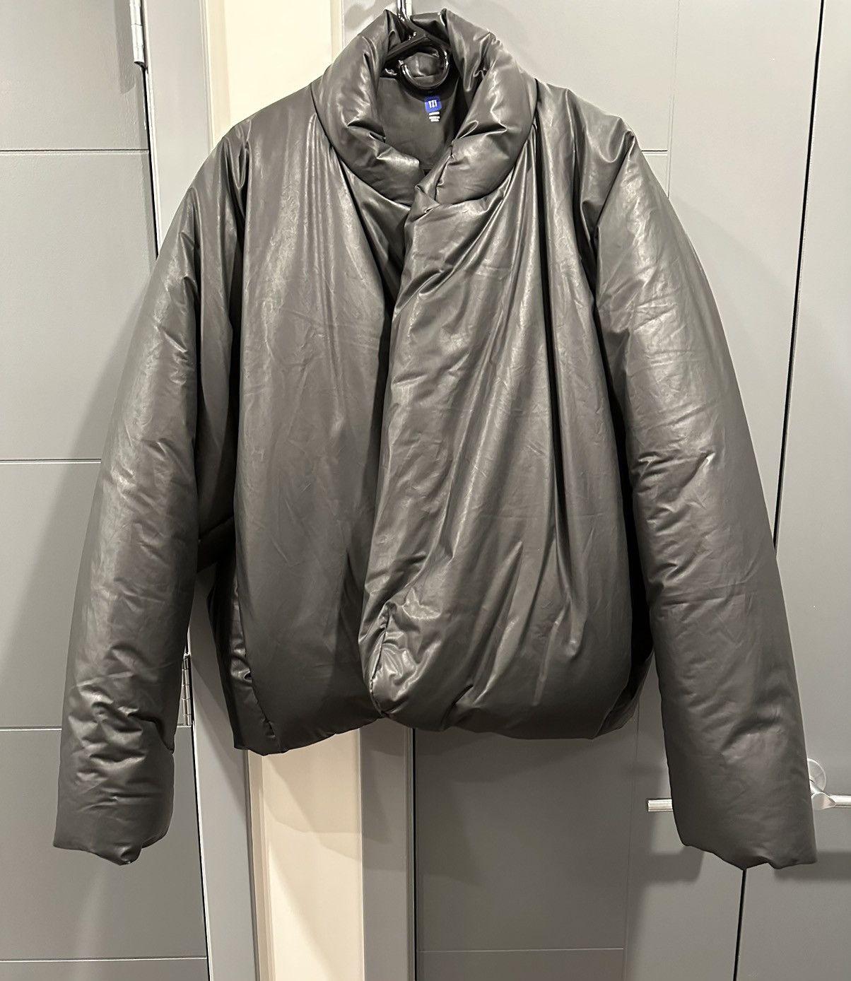 Gap × Kanye West Yeezy Gap Round Jacket - Black - Size M (YZY GAP ...