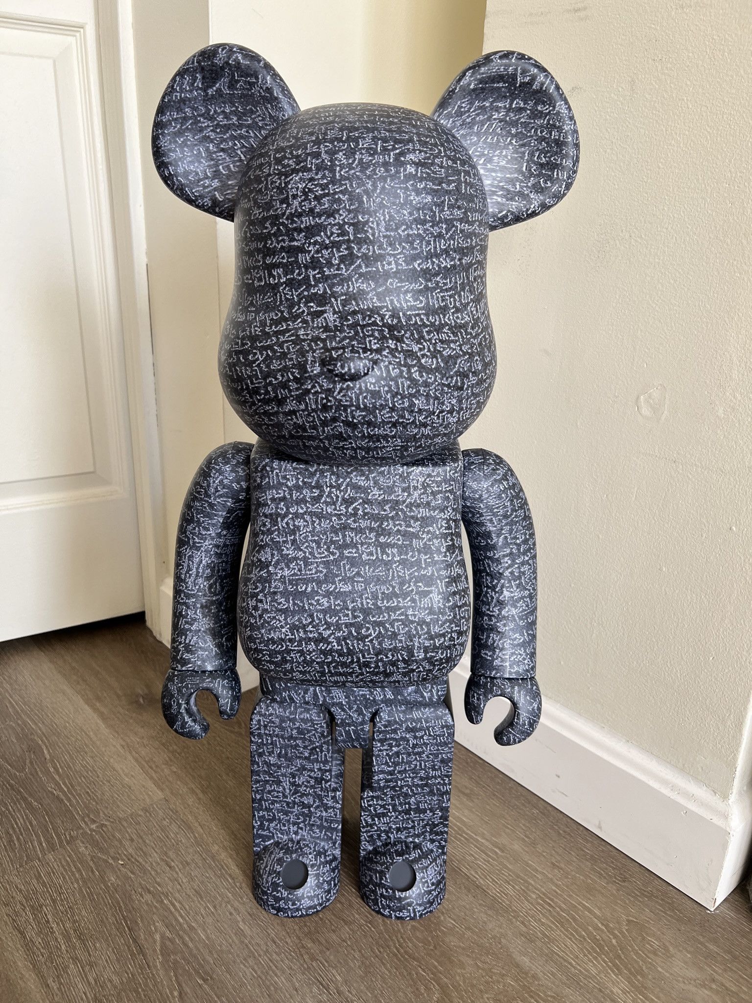Medicom Bearbrick Bearbrick 1000% - The British Museum Rosetta Stone ...