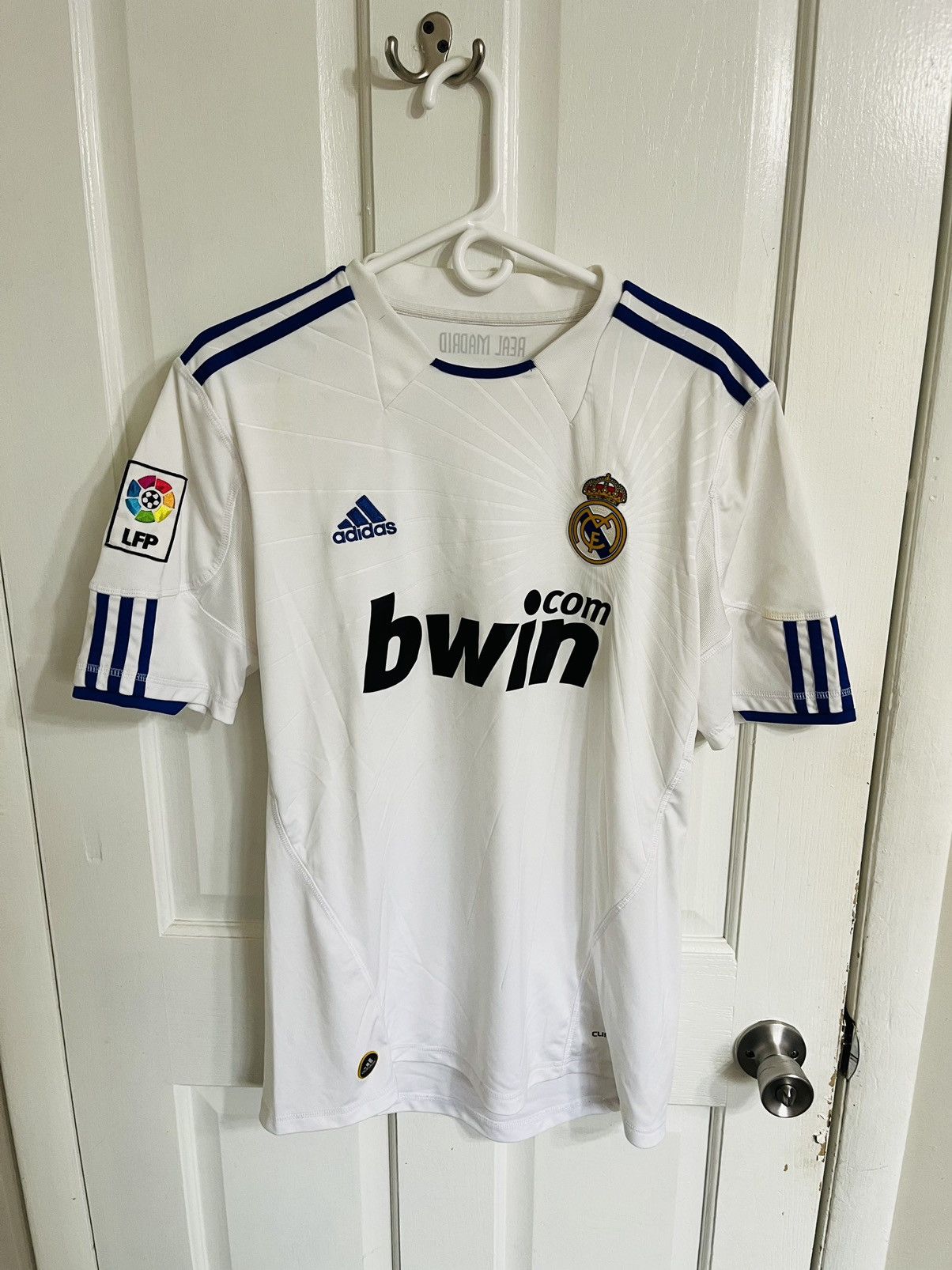 Adidas × Real Madrid Classic Real Madrid jersey | Grailed