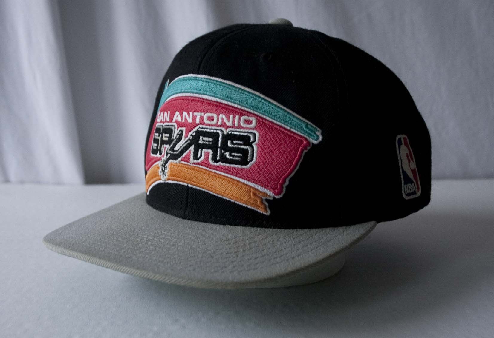 Mitchell & Ness × NBA San Antonio Spurs Cap Mitchell & Ness Hardwood ...