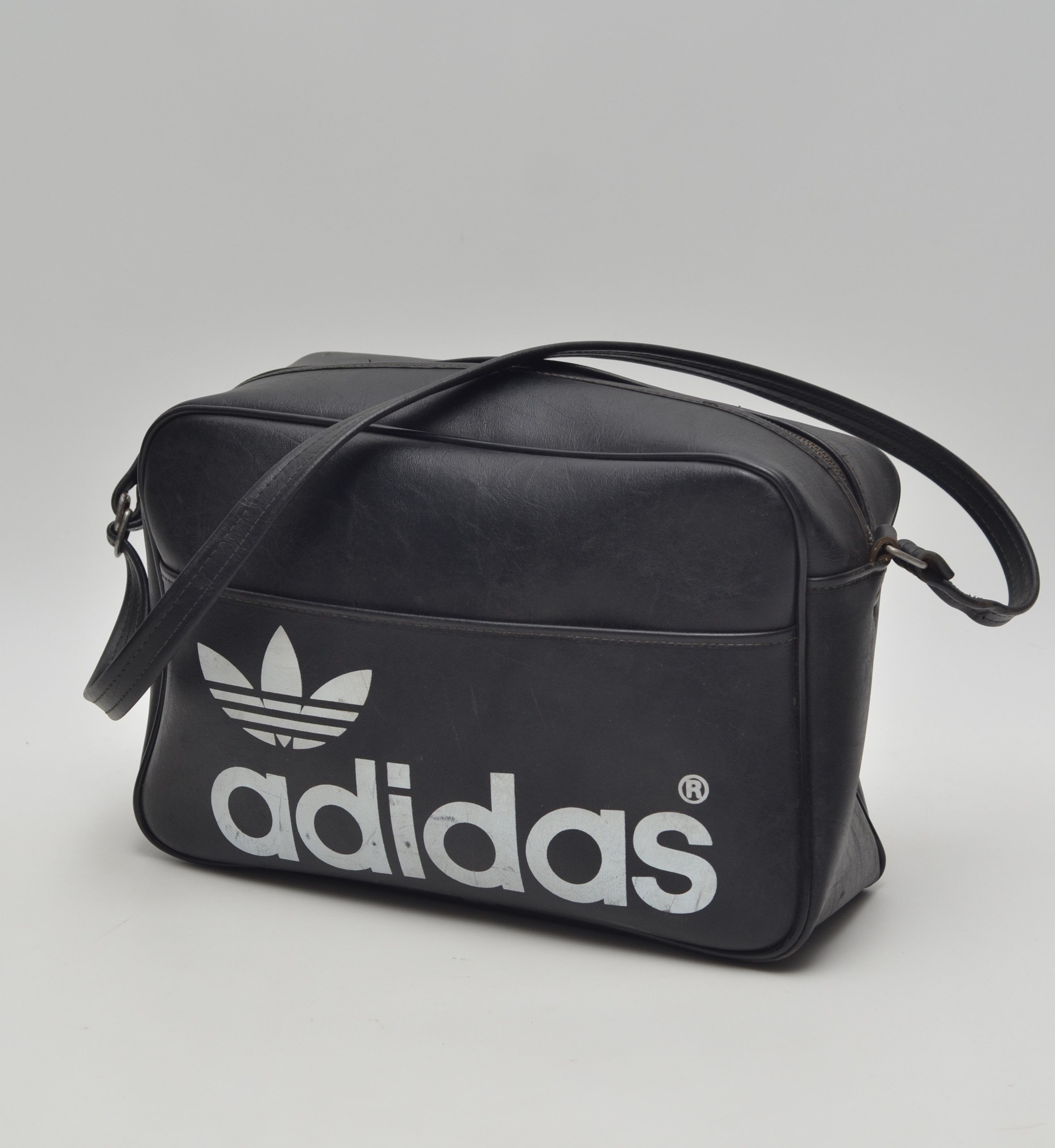 Adidas Adidas Vintage 1970 Leather Bag Made in Jugoslavija Art 4034 ...