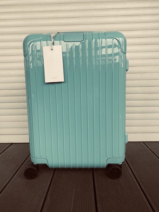 Rimowa Rimowa Essential Cabin Glacier Blue Limited Edition Iceland ...