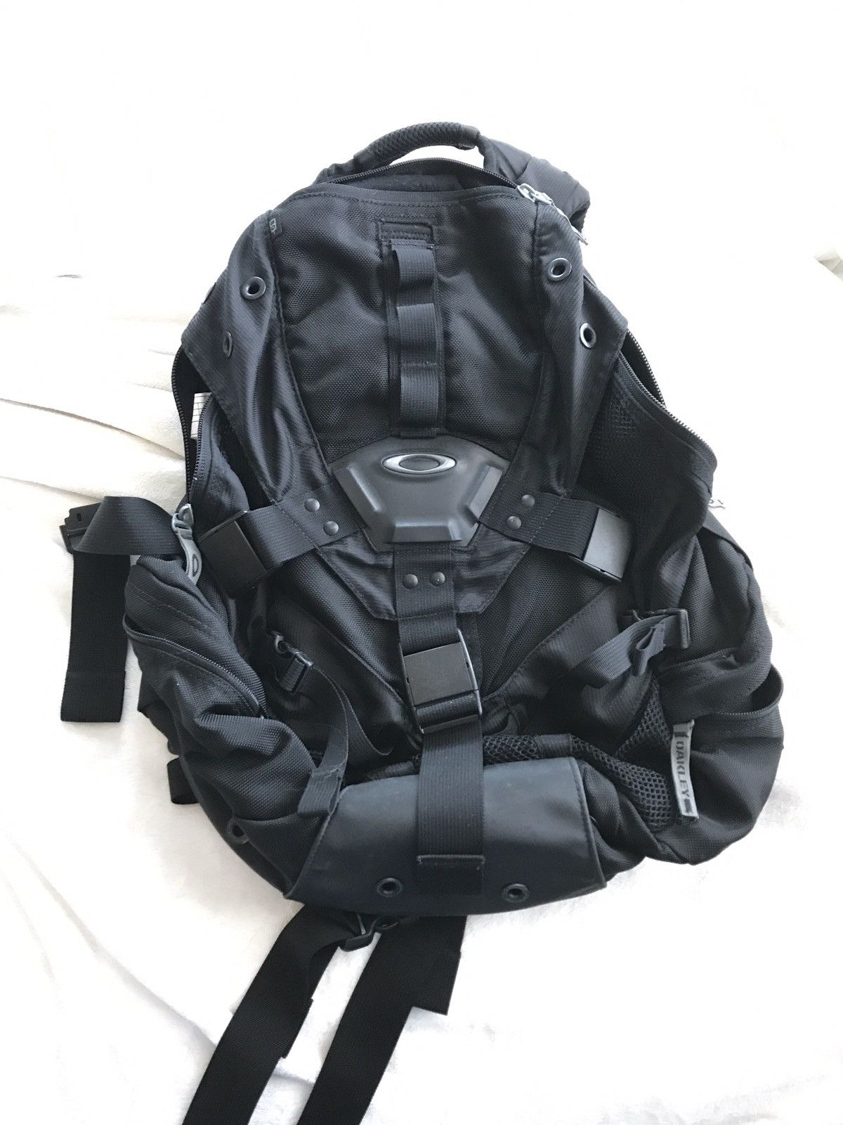 Oakley 90s/early 2000’s Oakley backpack | Grailed