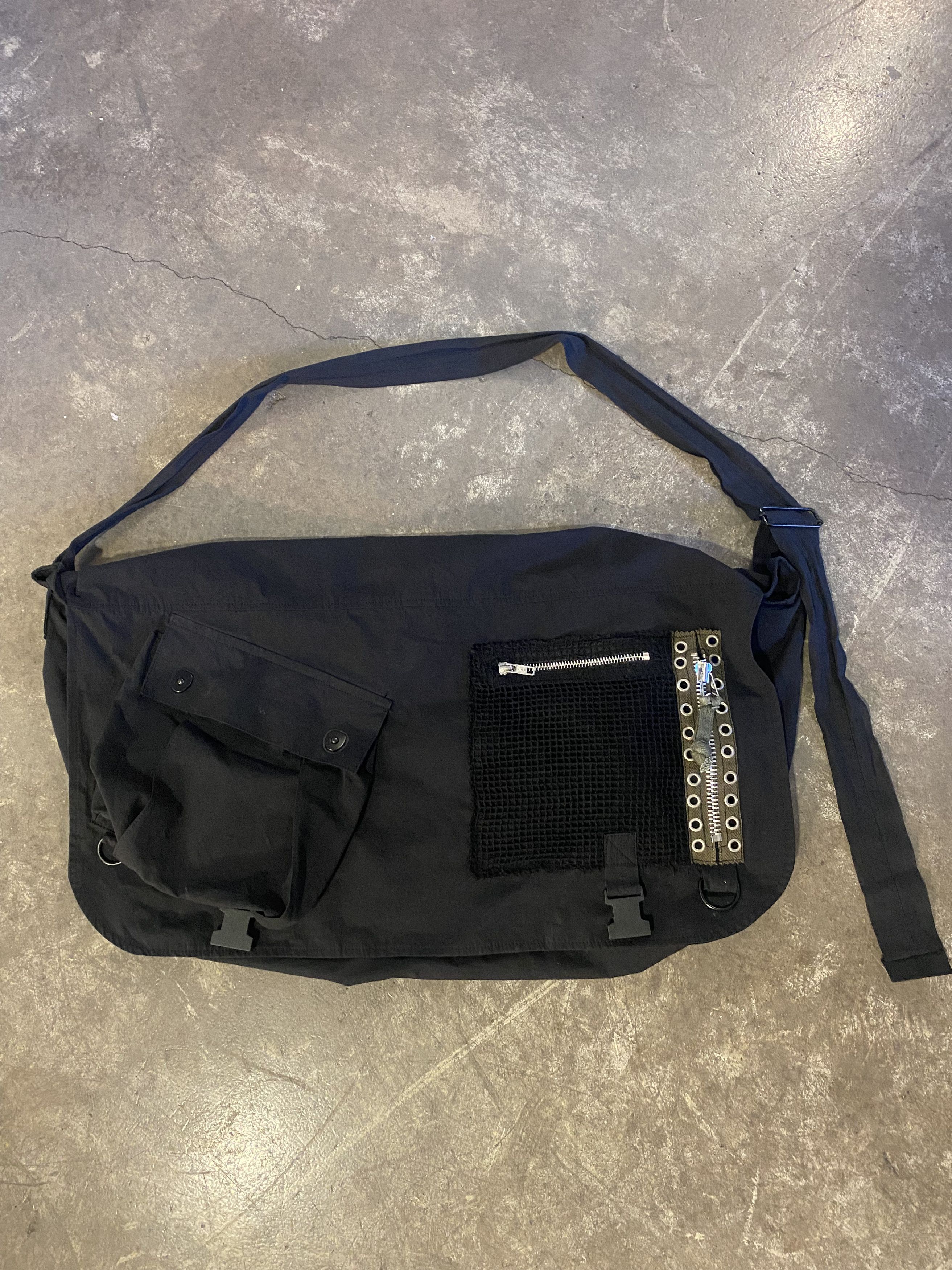 Jun Takahashi × Undercover Undercover messenger bag | Grailed
