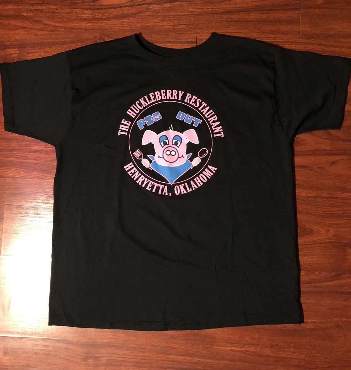 Vintage Pig Out Palace vntg graphic tee | Grailed