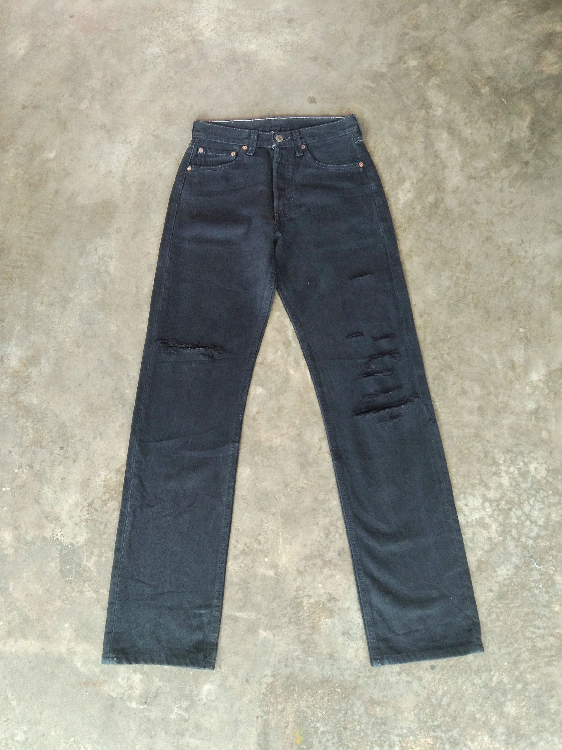 Levi's × Streetwear × Vintage 90s Vintage Levis 501 Black Made In USA Distressed Jeans | Grailed