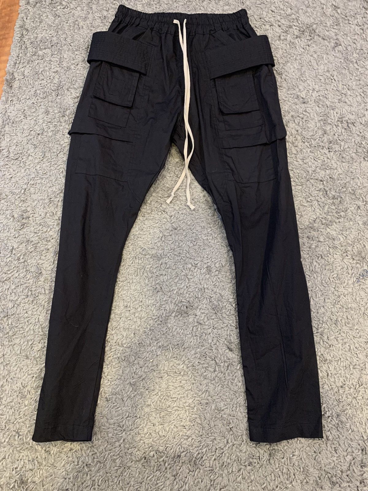 MNML Mnml Drop crotch cargo pants *VERY RARE* | Grailed