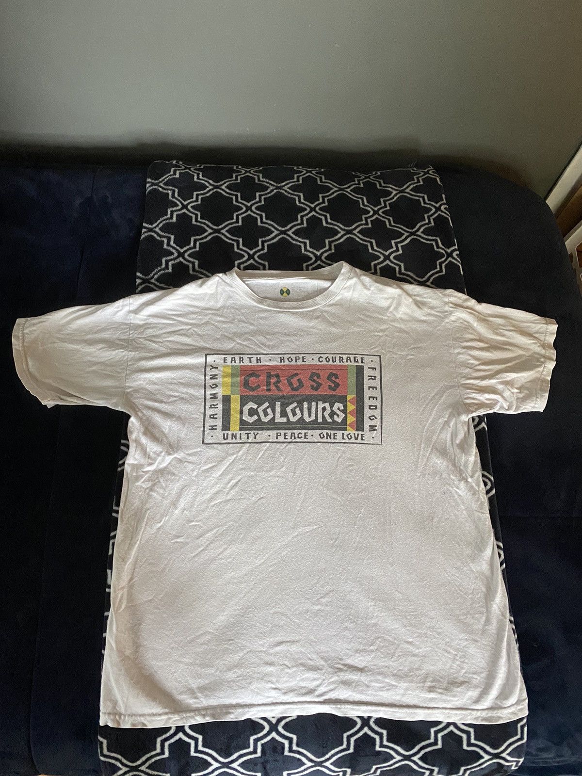 Cross Colours × Vintage Cross Colours Rare Vintage Tee | Grailed