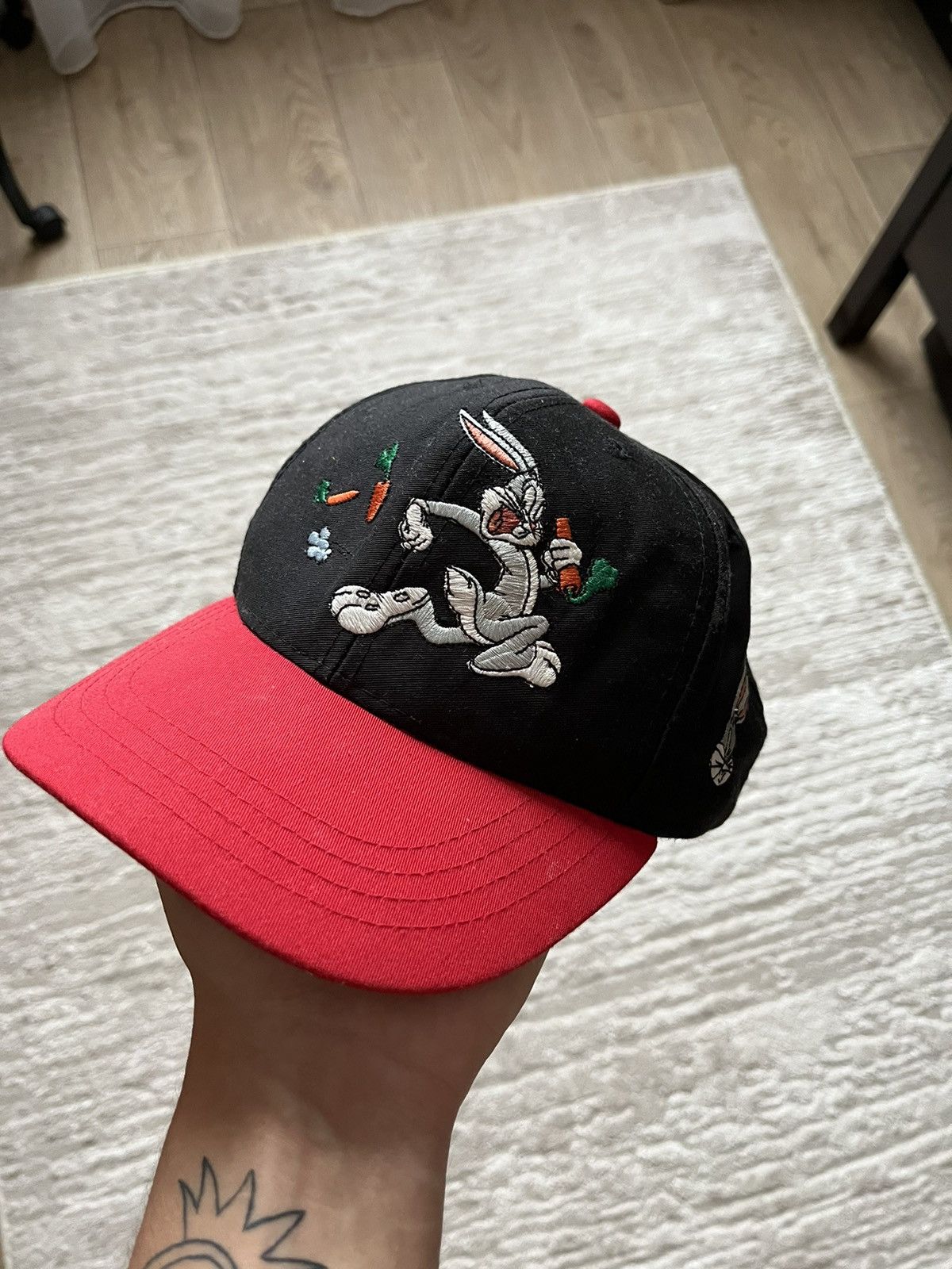Vintage Vintage Looney Tunes Rabbit 1997 cap Warner Bros Streetwear ...