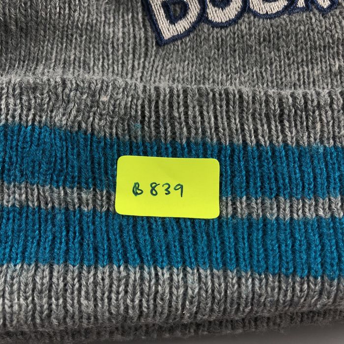 Vintage Donald Duck Hats Disney Beanie Stripe Snow Hat Snow Cap B839 ...